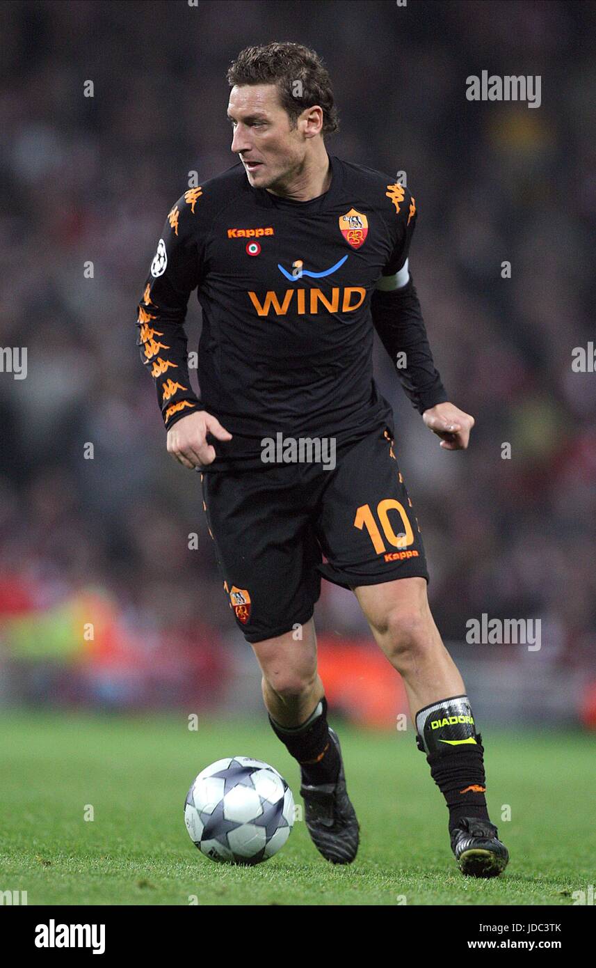 FRANCESCO TOTTI AS ROMA EMIRATES STADIUM LONDON ENGLAND 24 February ...