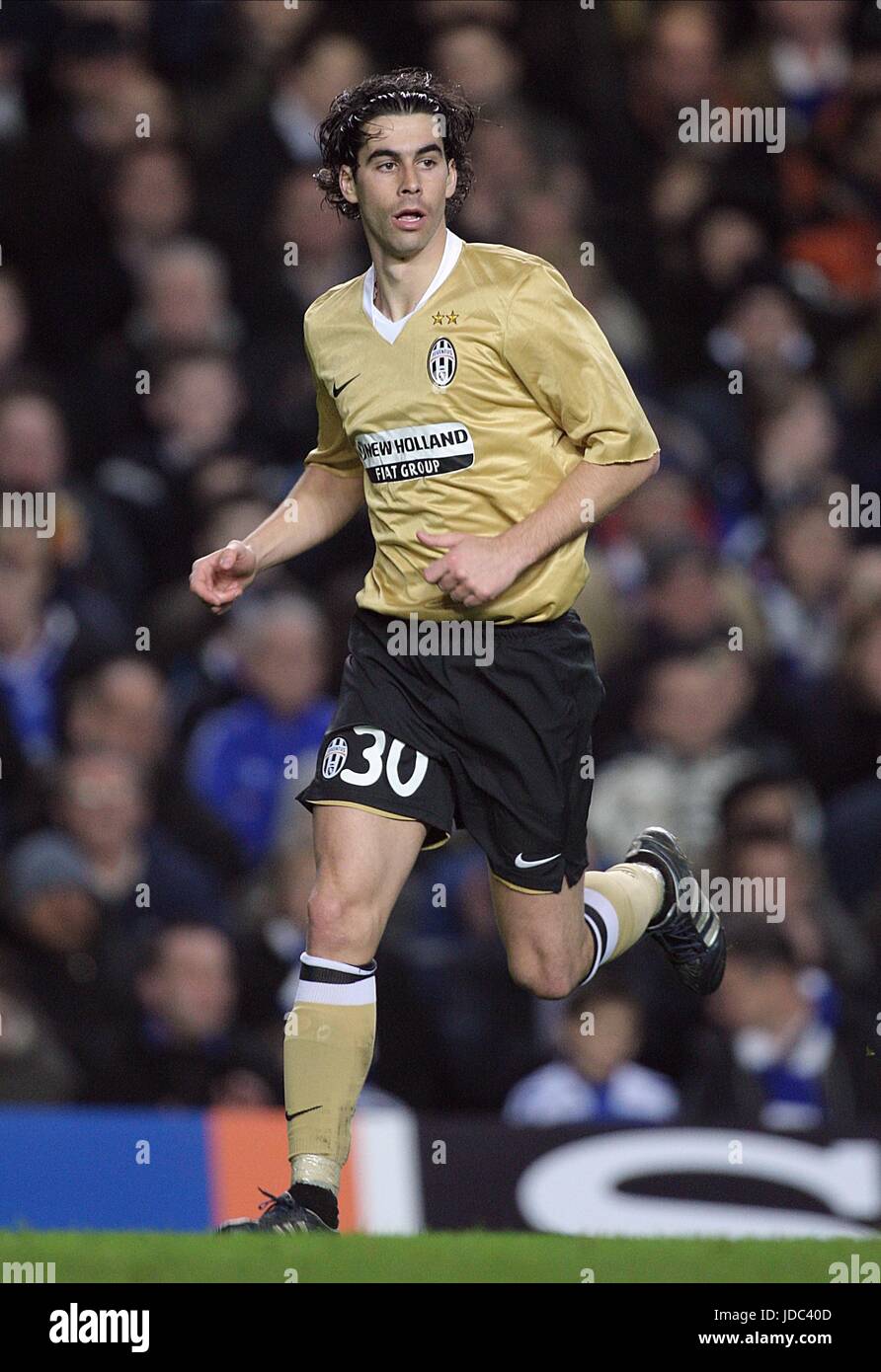 TIAGO JUVENTUS FC STAMFORD BRIDGE LONDON ENGLAND 25 February 2009 Stock ...