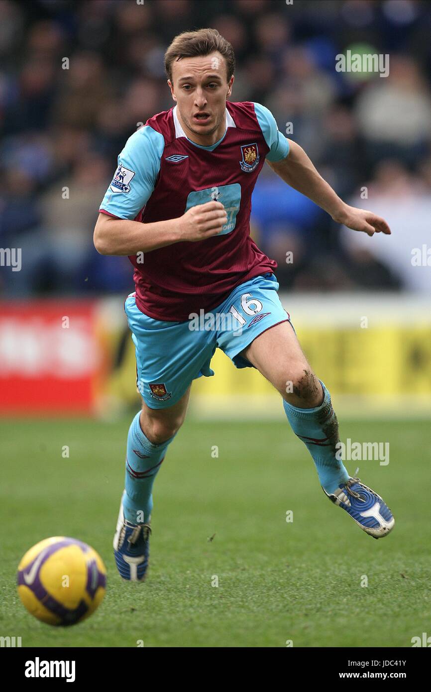 MARK NOBLE WEST HAM UNITED FC REEBOK STADIUM BOLTON ENGLAND 21 February ...