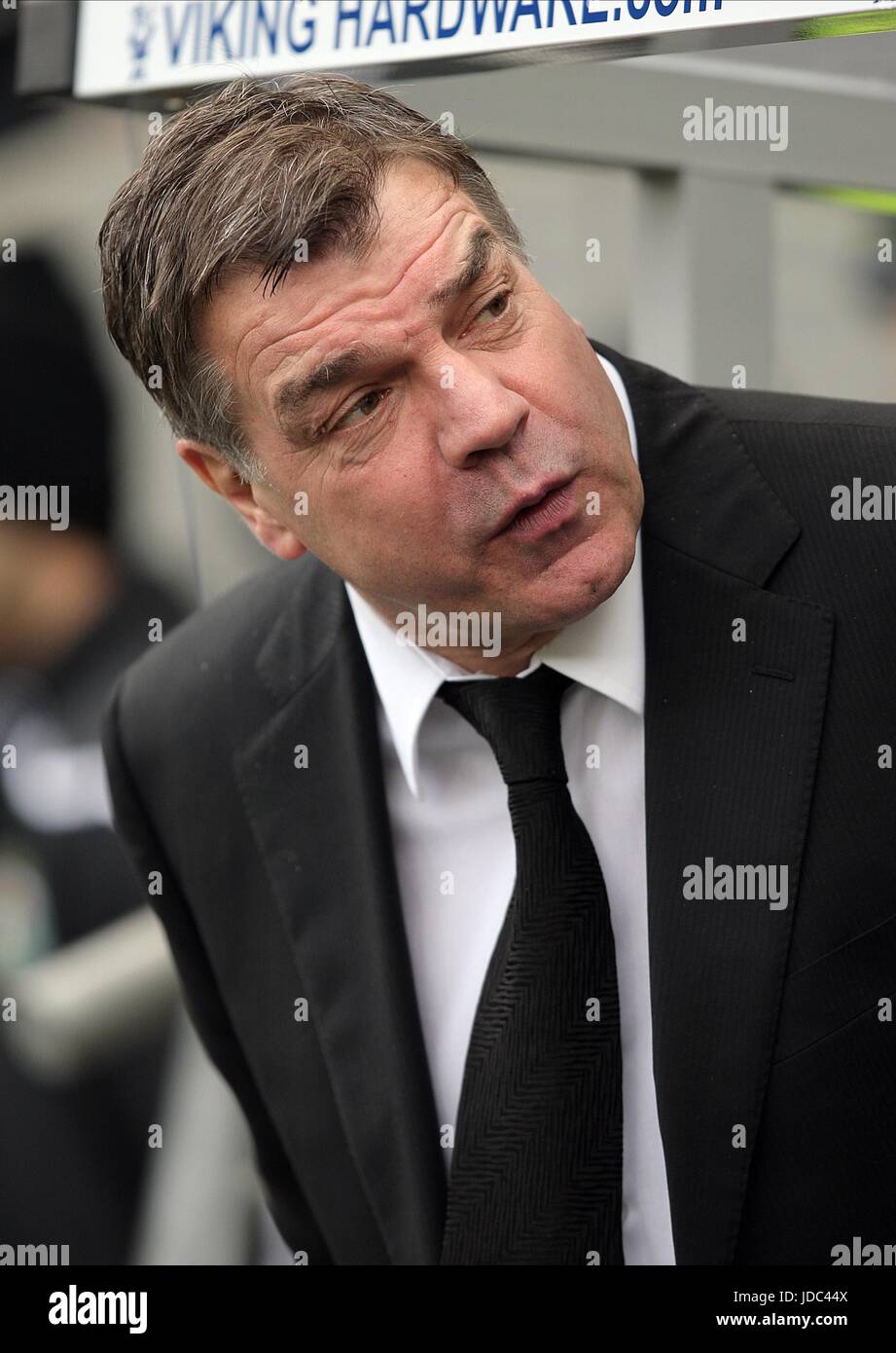 Sam blackburn hi-res stock photography and images - Alamy