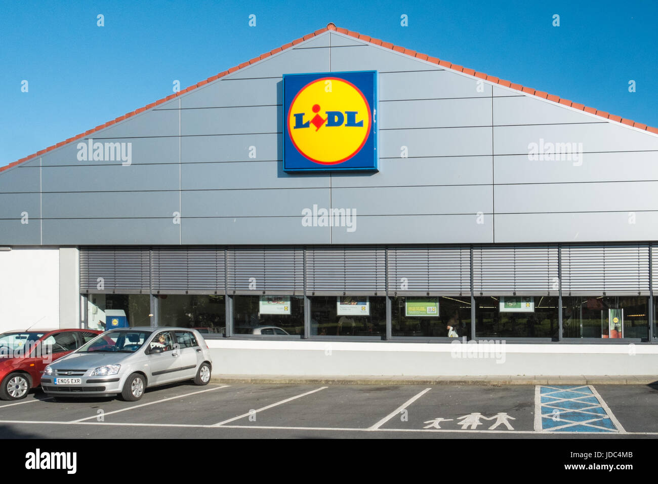 Lidl,sign,signage,at,their,store,in,Llanelli, Carmarthenshire,West ...