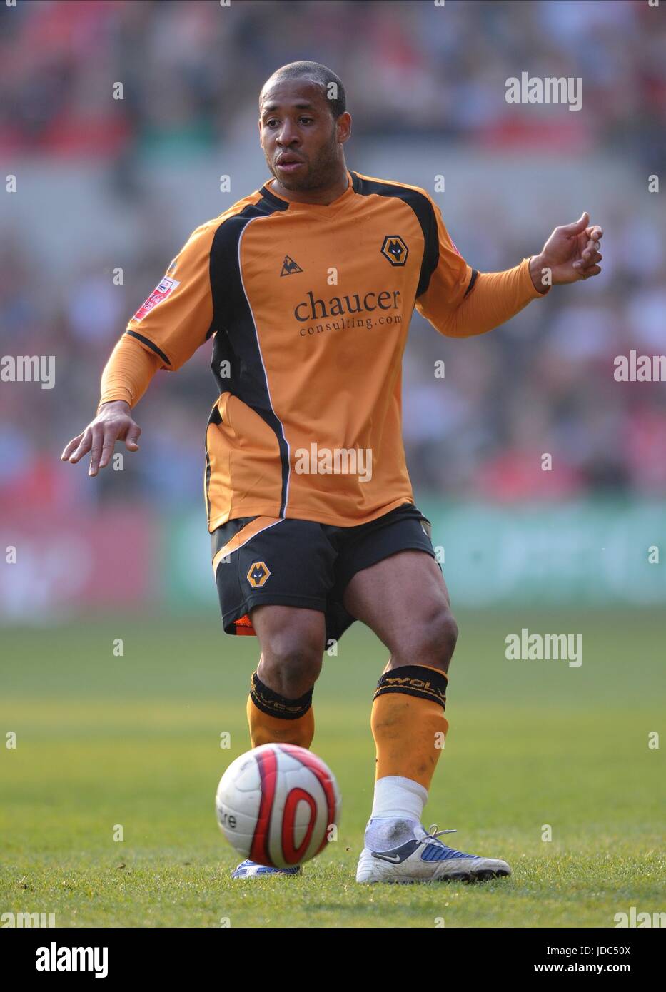 MATTHEW HILL WOLVERHAMPTON WANDERERS FC THE CITY GROUND NOTTINGHAM ...