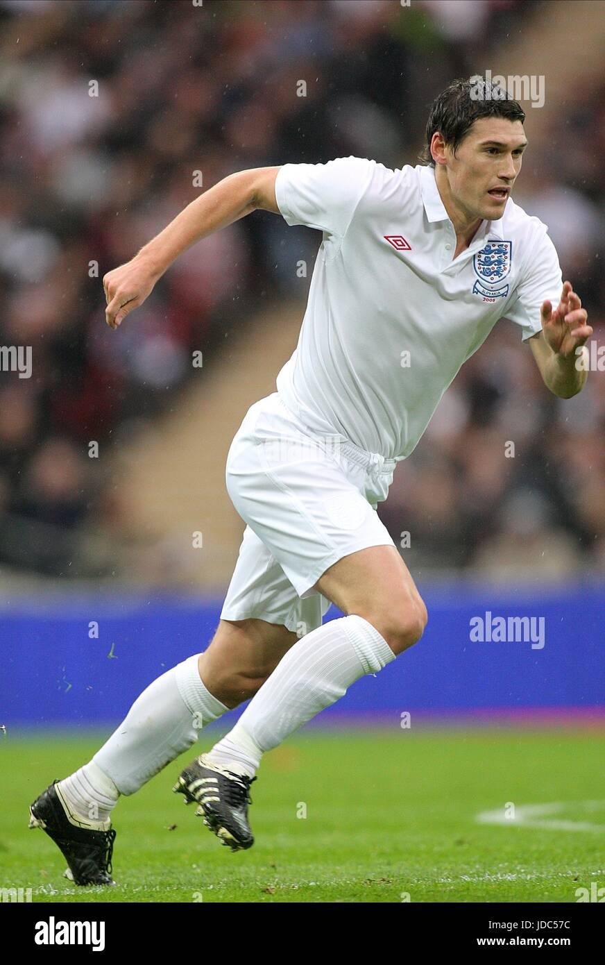 GARETH BARRY ENGLAND & ASTON VILLA FC WEMBLEY STADIUM LONDON ENGLAND 28 ...