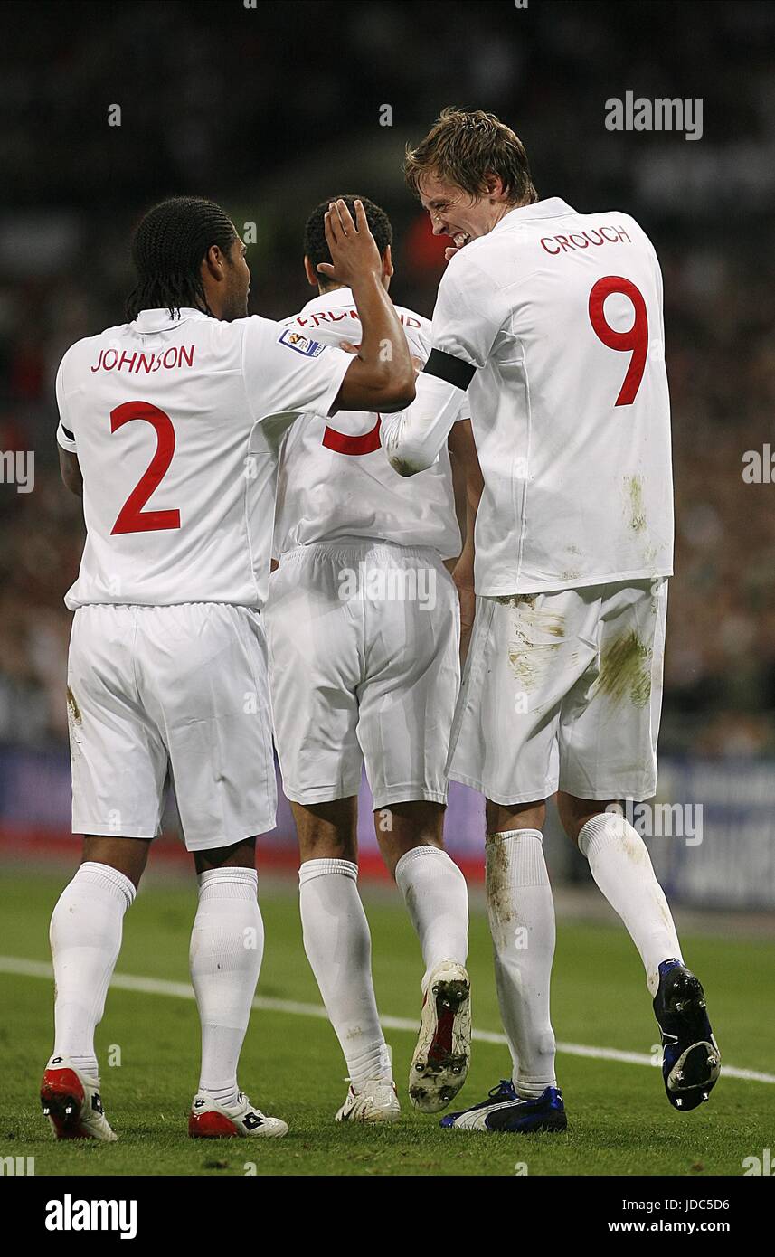 Peter crouch celebration england hi-res stock photography and images ...
