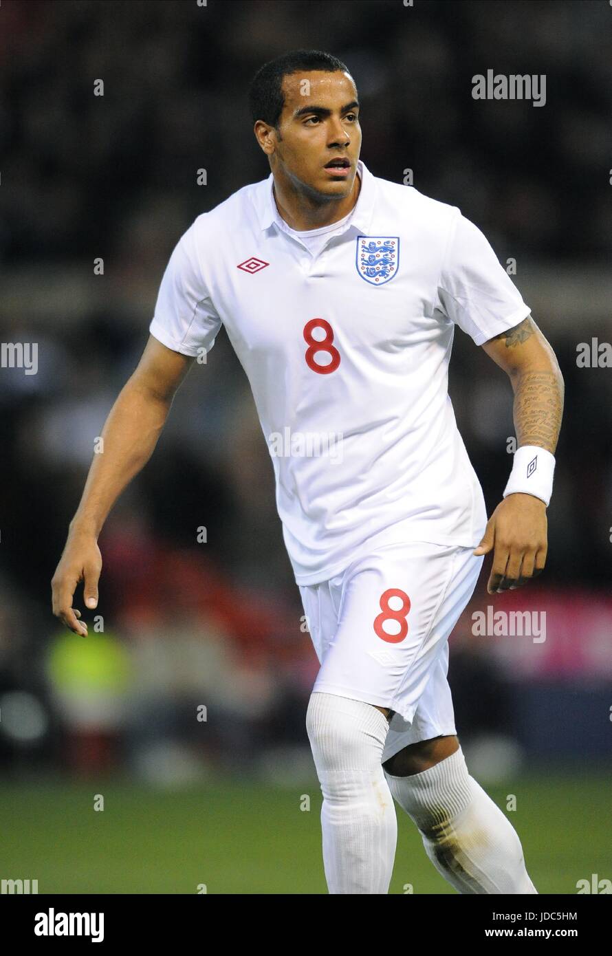 TOM HUDDLESTONE ENGLAND & TOTTENHAM HOTSPUR FC THE CITY GROUND ...