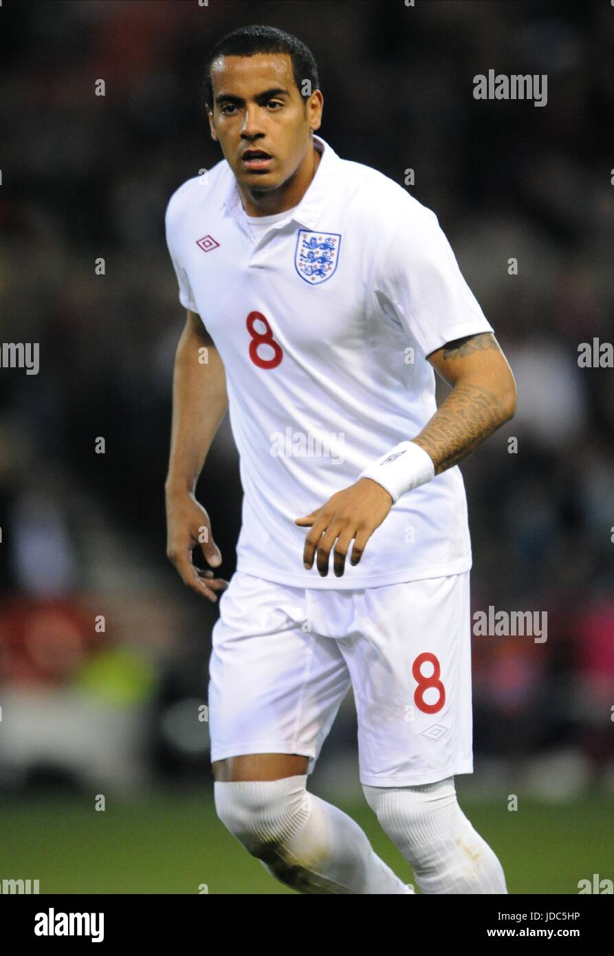TOM HUDDLESTONE ENGLAND & TOTTENHAM HOTSPUR FC THE CITY GROUND ...