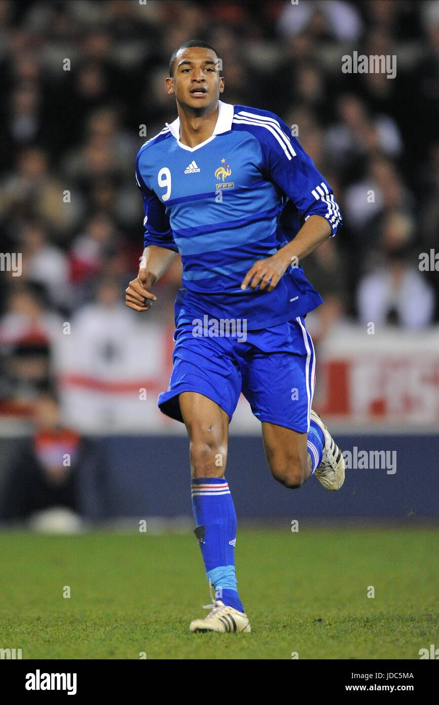 DAVID NGOG FRANCE & LIVERPOOL FC THE CITY GROUND NOTTINGHAM ENGLAND 31 ...