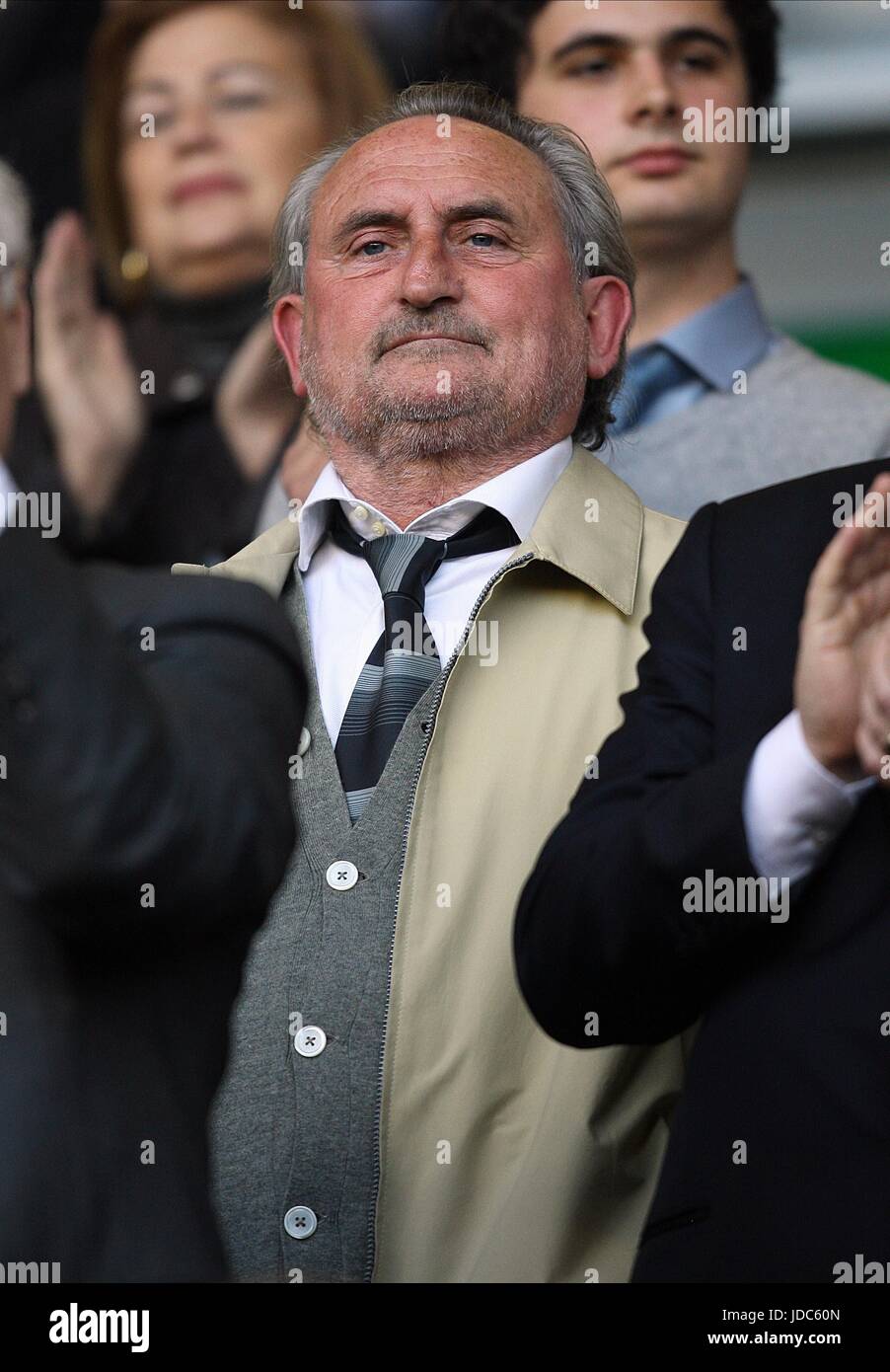 Frank senior hi-res stock photography and images - Alamy