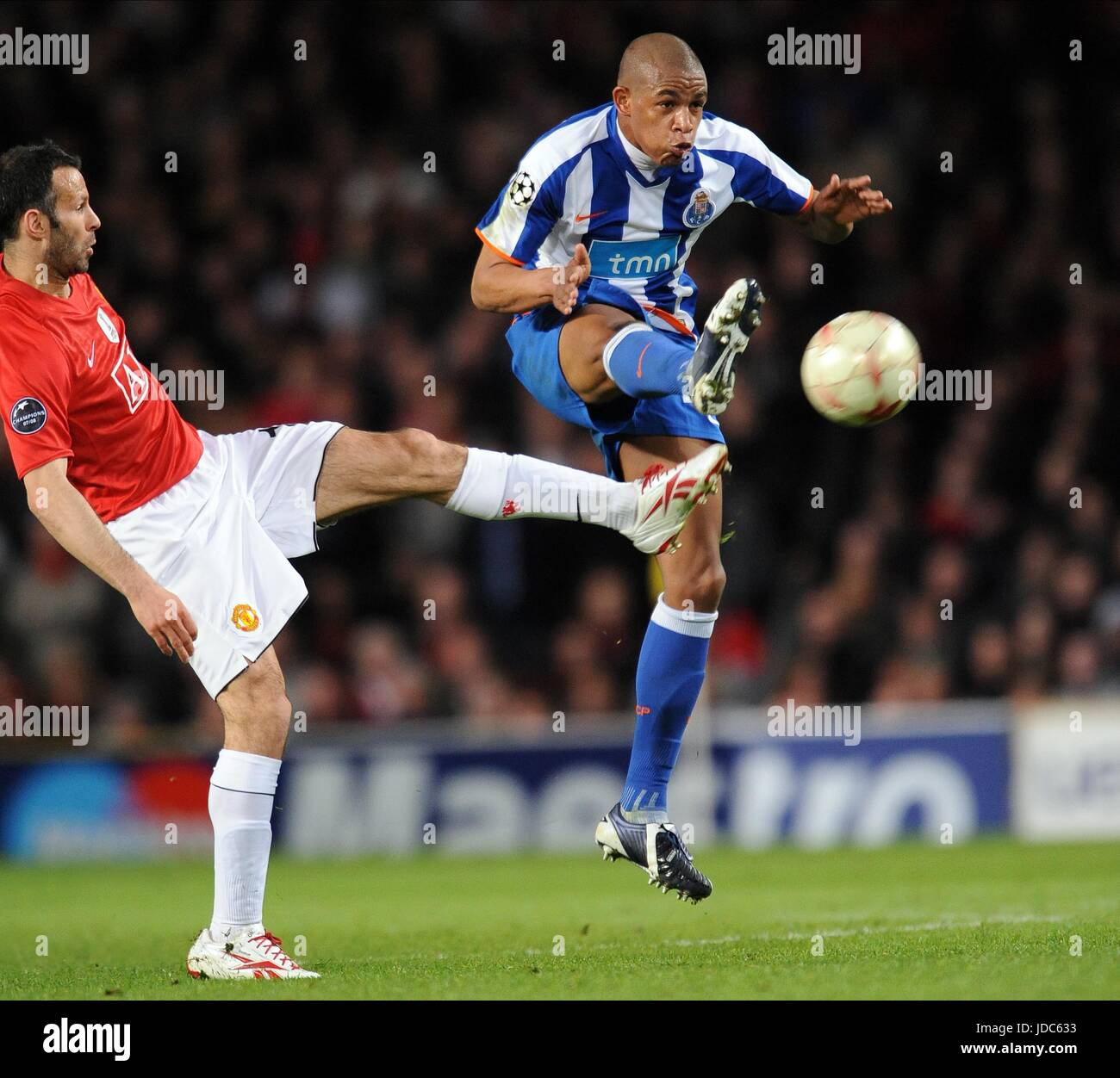 Ryan giggs 2009 hi-res stock photography and images - Alamy
