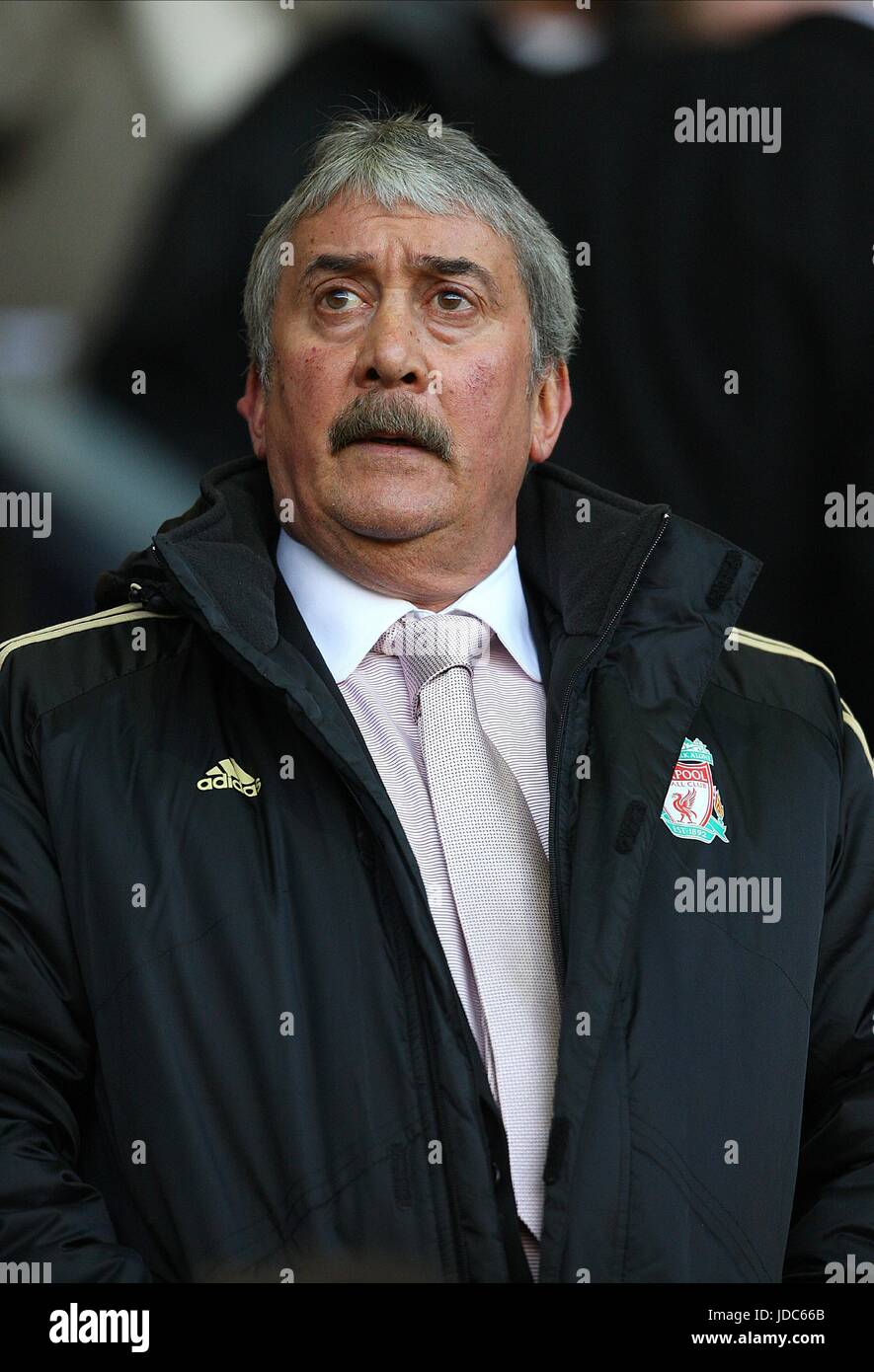 DAVID MOORES LIVERPOOL FC CHAIRMAN ANFIELD LIVERPOOL ENGLAND 08 April ...