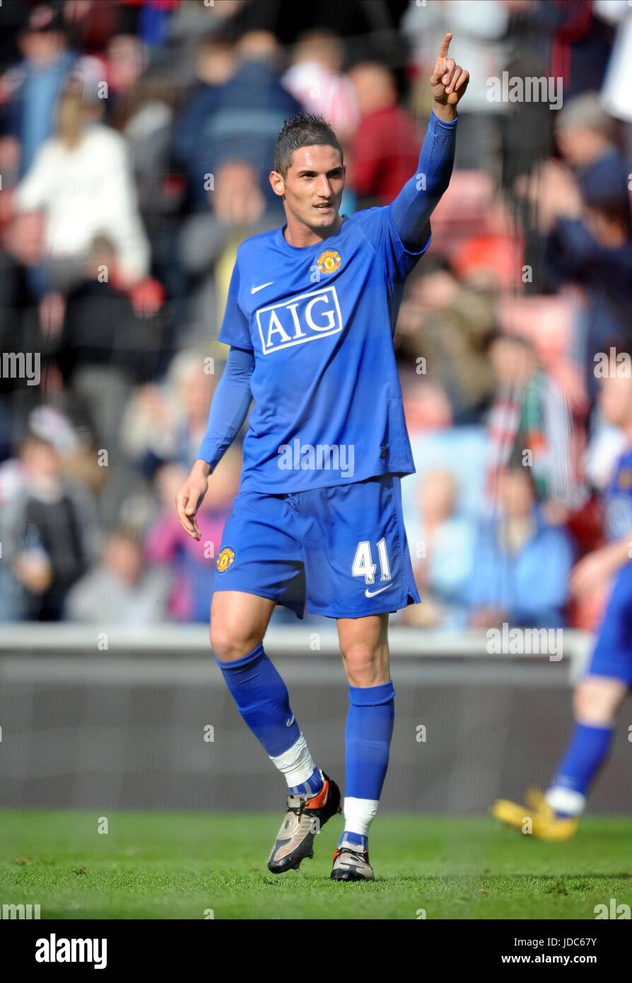 FEDERICO MACHEDA CELEBRATES GO SUNDERLAND V MANCHESTER UNITED STADIUM ...