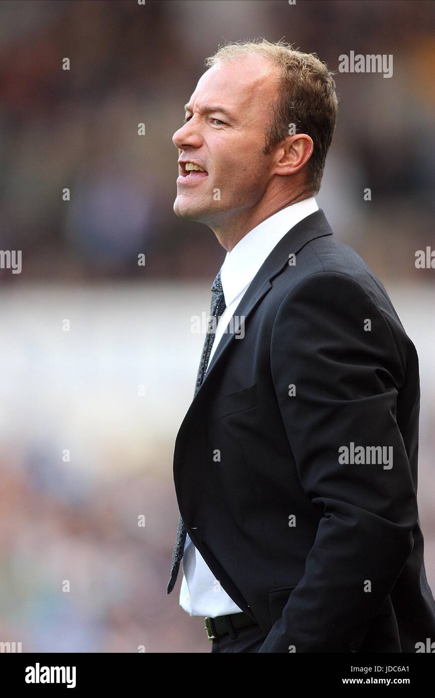 ALAN SHEARER NEWCASTLE UNITED FC MANAGER BRITANNIA STADIUM STOKE ...