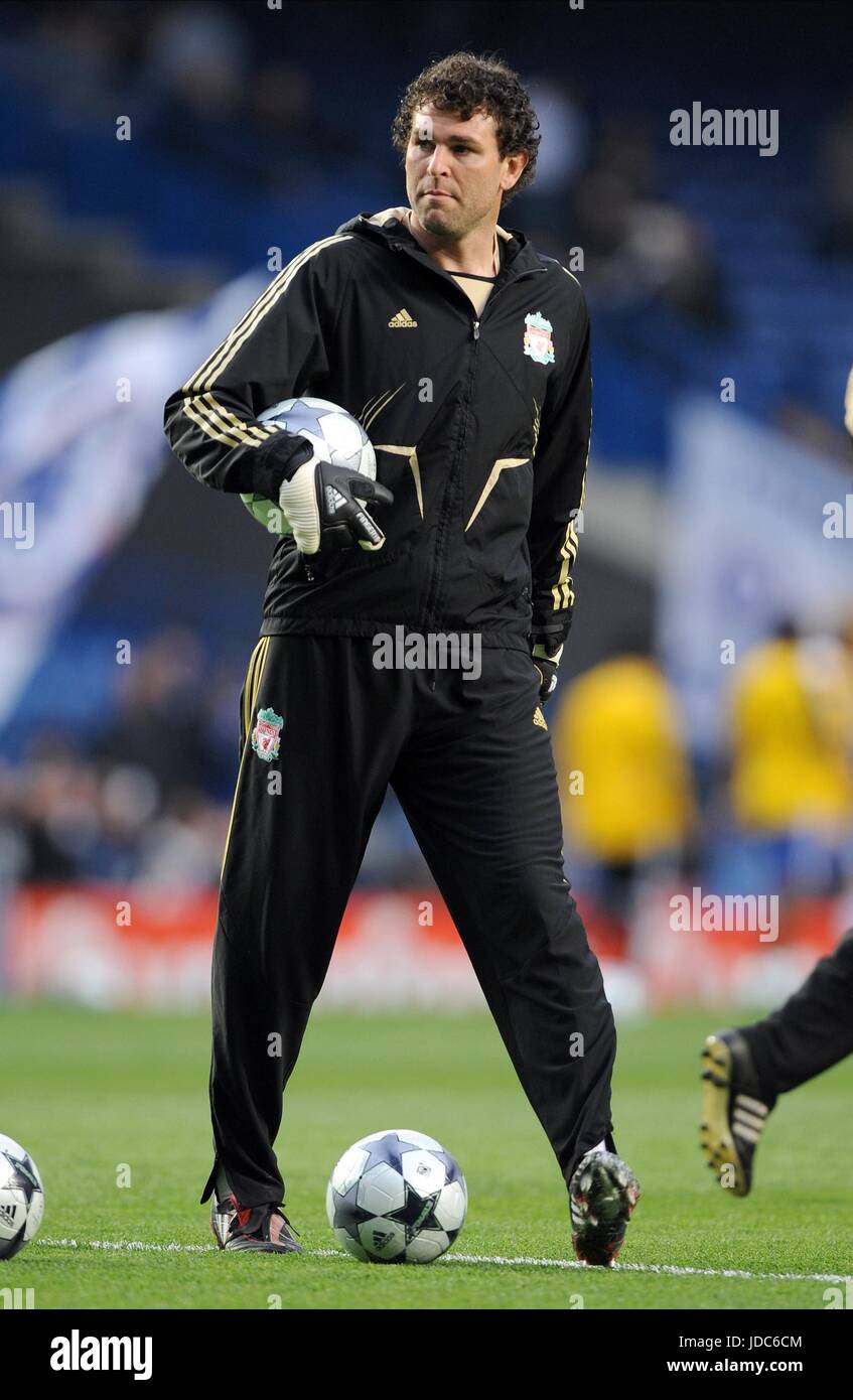 XAVI VALERO LIVERPOOL GOAL KEEPING COACH STAMFORD BRIDGE LONDON ENGLAND ...
