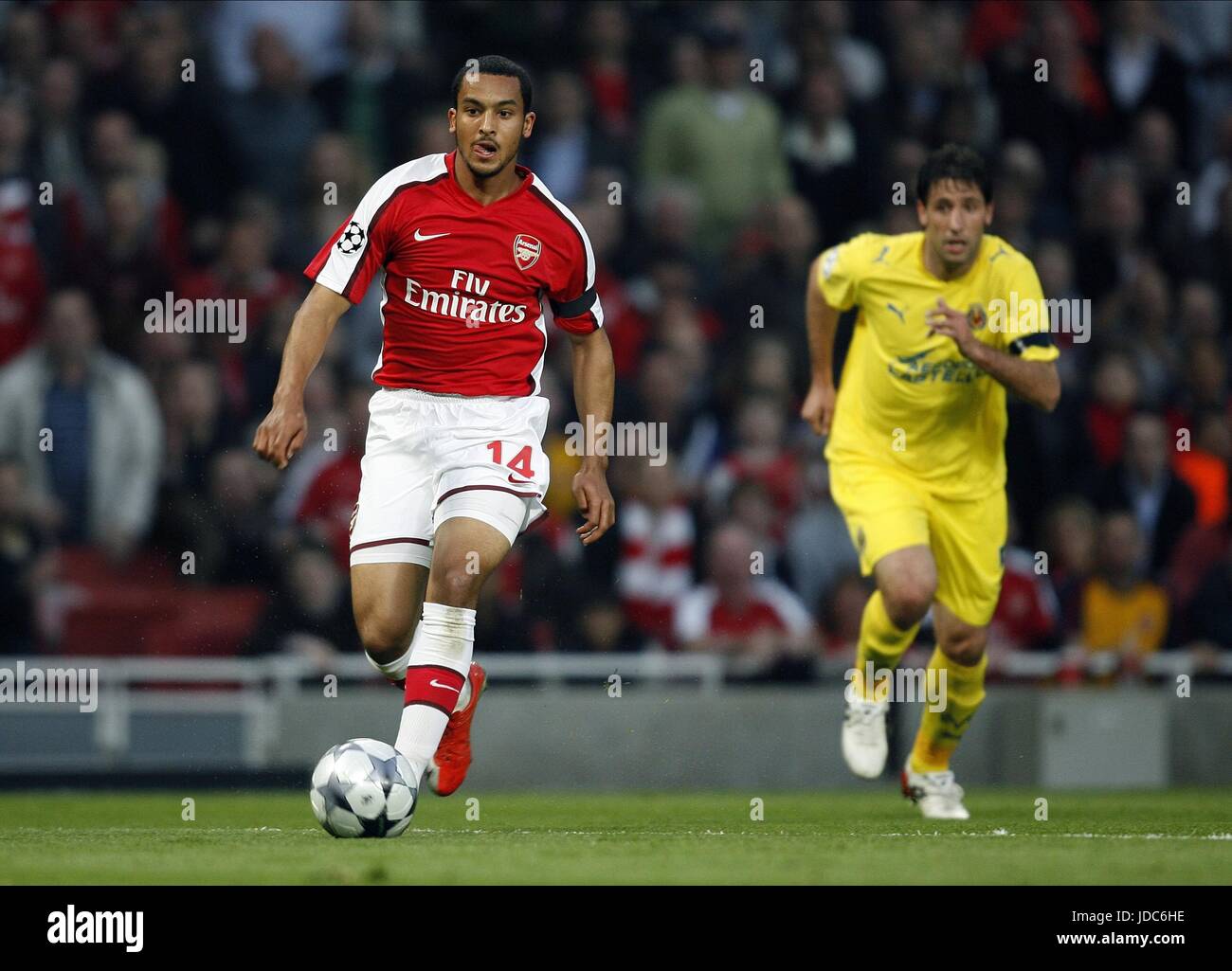 Walcott arsenal hi-res stock photography and images - Alamy