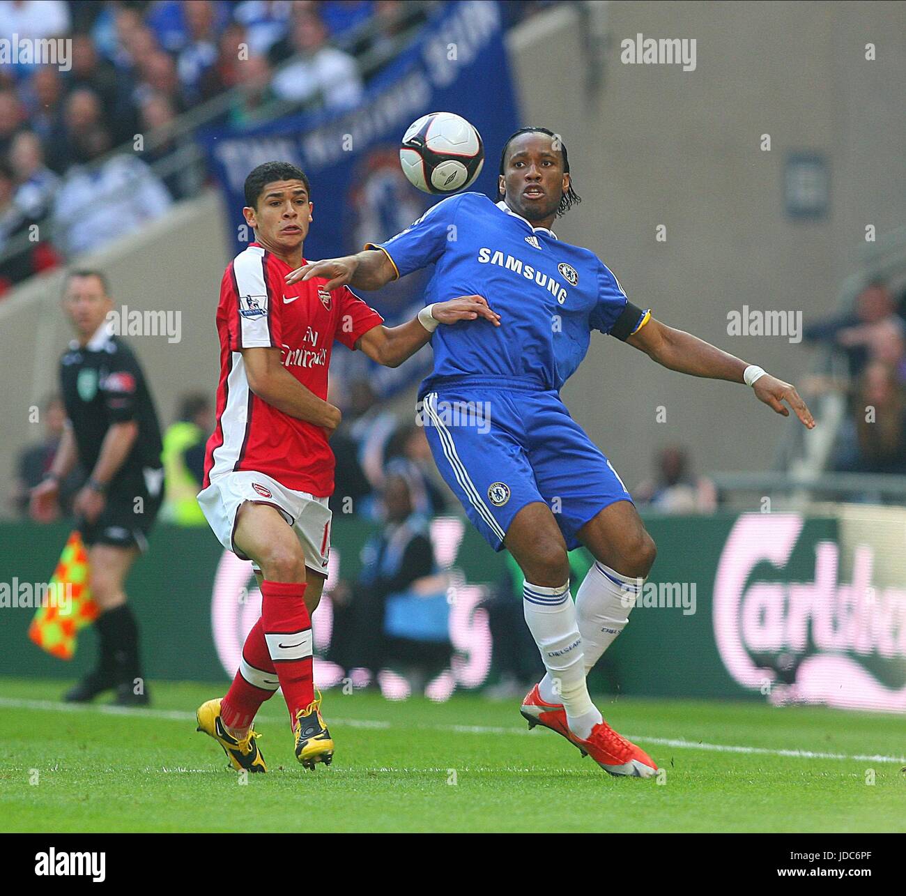 Didier drogba arsenal hi-res stock photography and images - Alamy