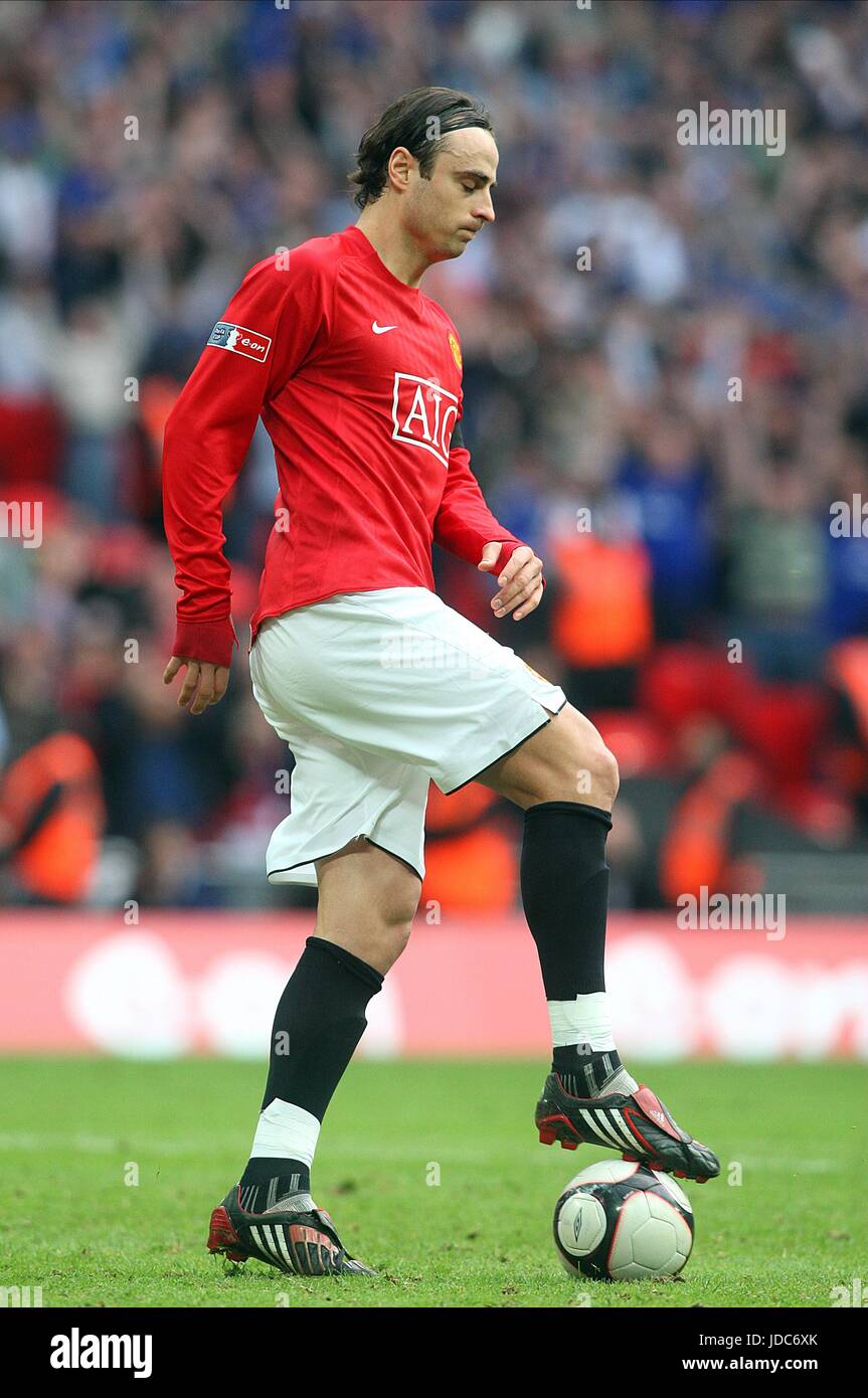 DEJECTED DIMITAR BERBATOV MANCHESTER UTD V EVERTON WEMBLEY STADIUM ...