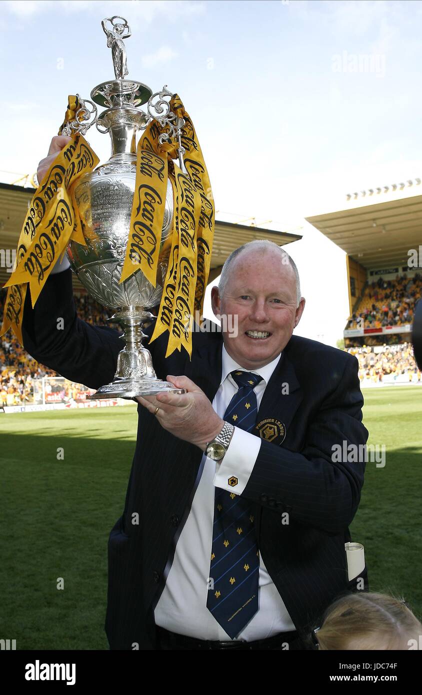 STEVE MORGAN WOLVES CHAIRMAN WOLVES V DONCASTER MOLINEUX STADIUM ...