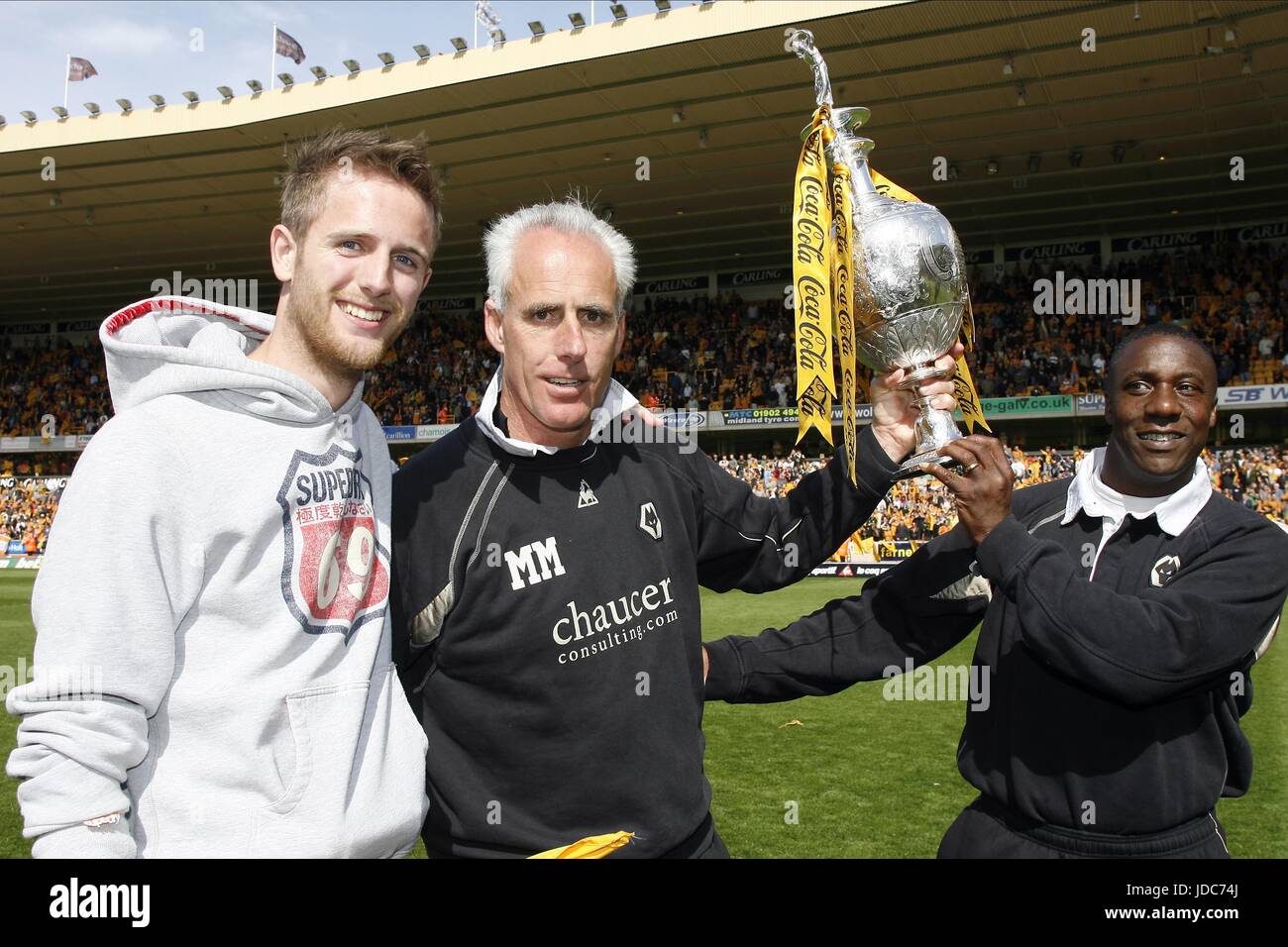 MICK MCCARTHY & TERRY CONNOR WOLVES V DONCASTER MOLINEUX STADIUM ...