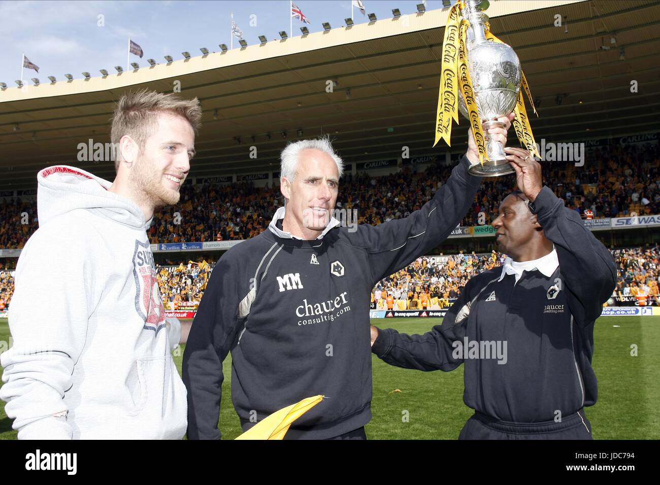 MICK MCCARTHY & TERRY CONNOR WOLVES V DONCASTER MOLINEUX STADIUM ...