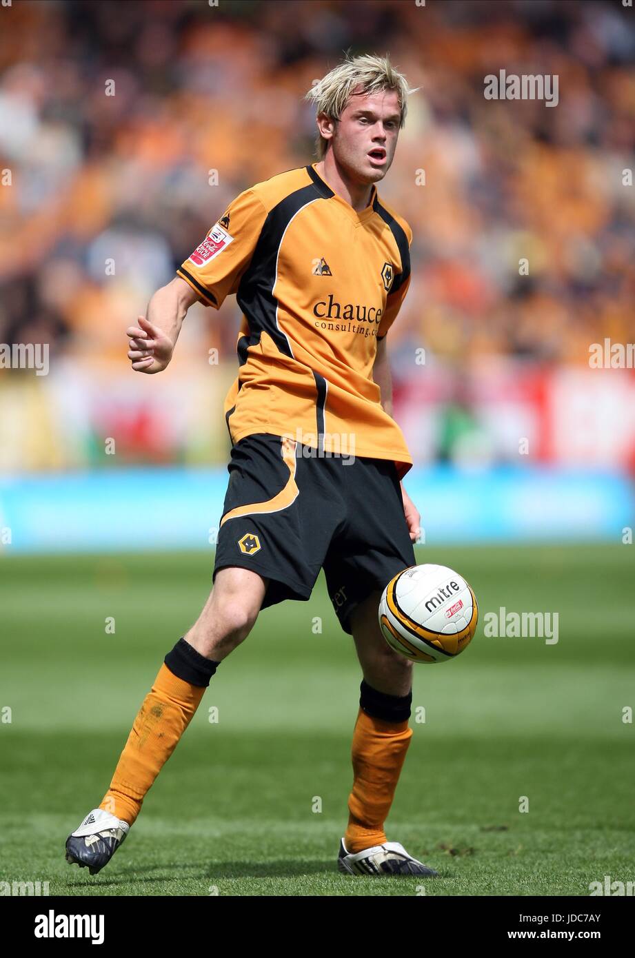 RICHARD STEARMAN WOLVERHAMPTON WANDERERS FC MOLINEUX STADIUM ...