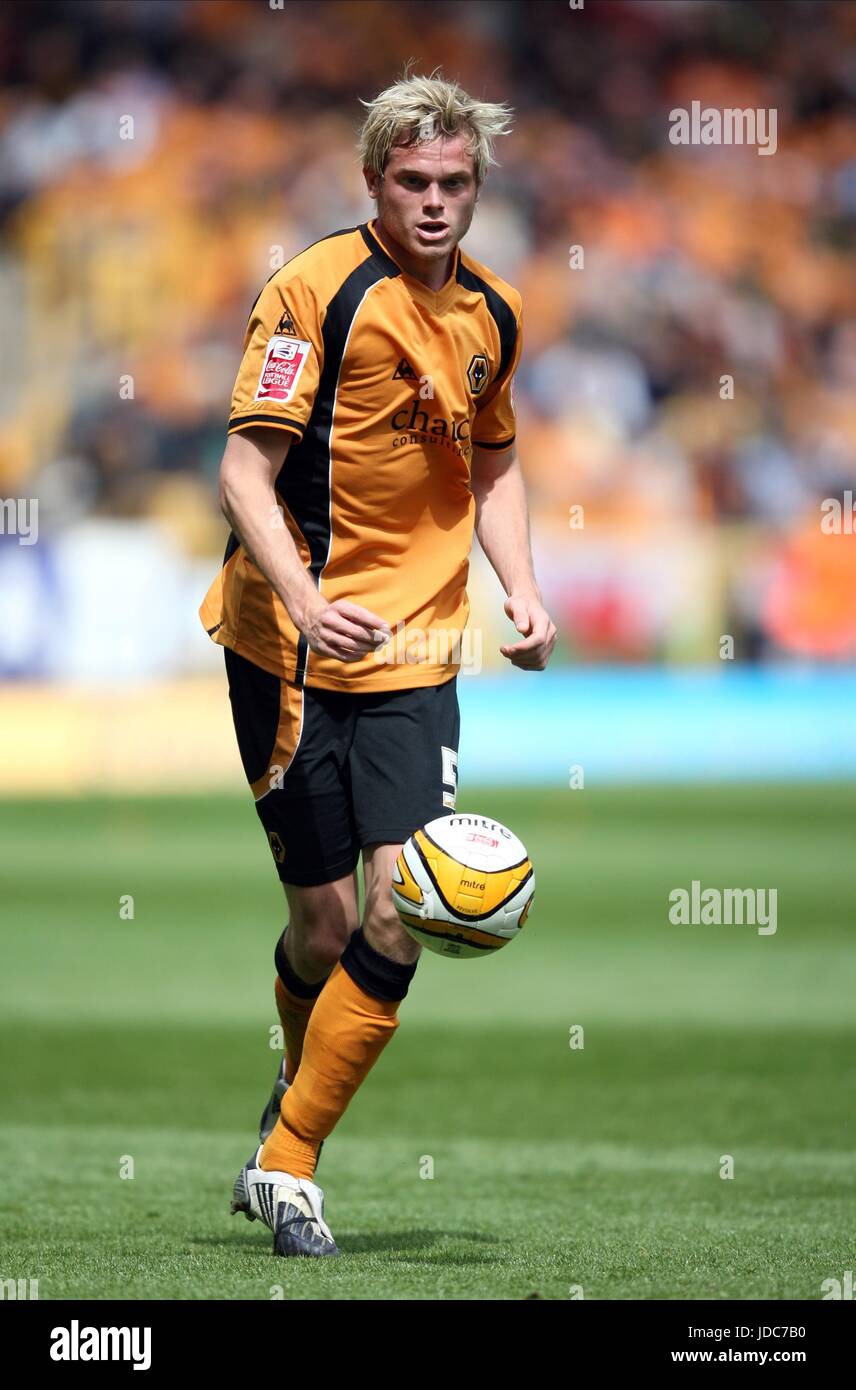 RICHARD STEARMAN WOLVERHAMPTON WANDERERS FC MOLINEUX STADIUM ...