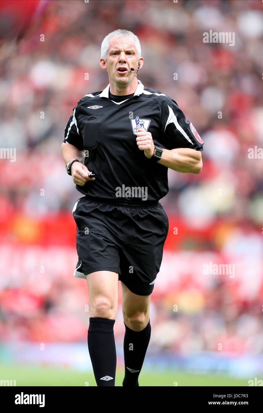 CHRIS FOY PREMIERSHIP REFEREE OLD TRAFFORD MANCHESTER ENGLAND 10 May ...
