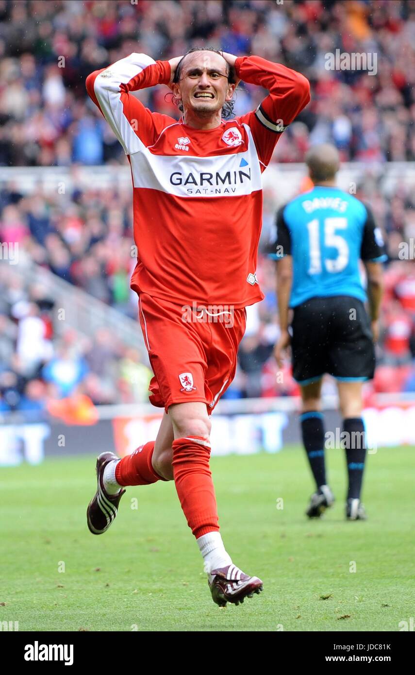 TUNCAY SANLI MIDDLESBROUGH FC RIVERSIDE STADIUM MIDDLESBROUGH ENGLAND ...
