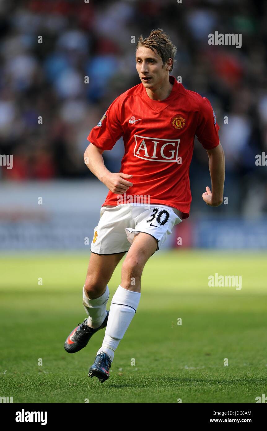 Lee martin running hi-res stock photography and images - Alamy