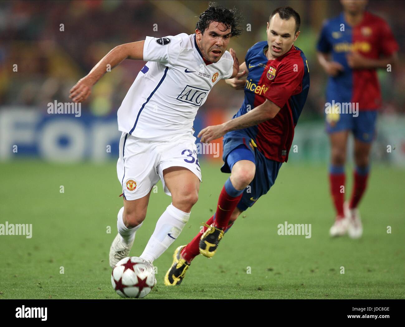 CARLOS TEVEZ & ANDRES INIESTA BARCELONA V MANCHESTER UNITED STADIO ...