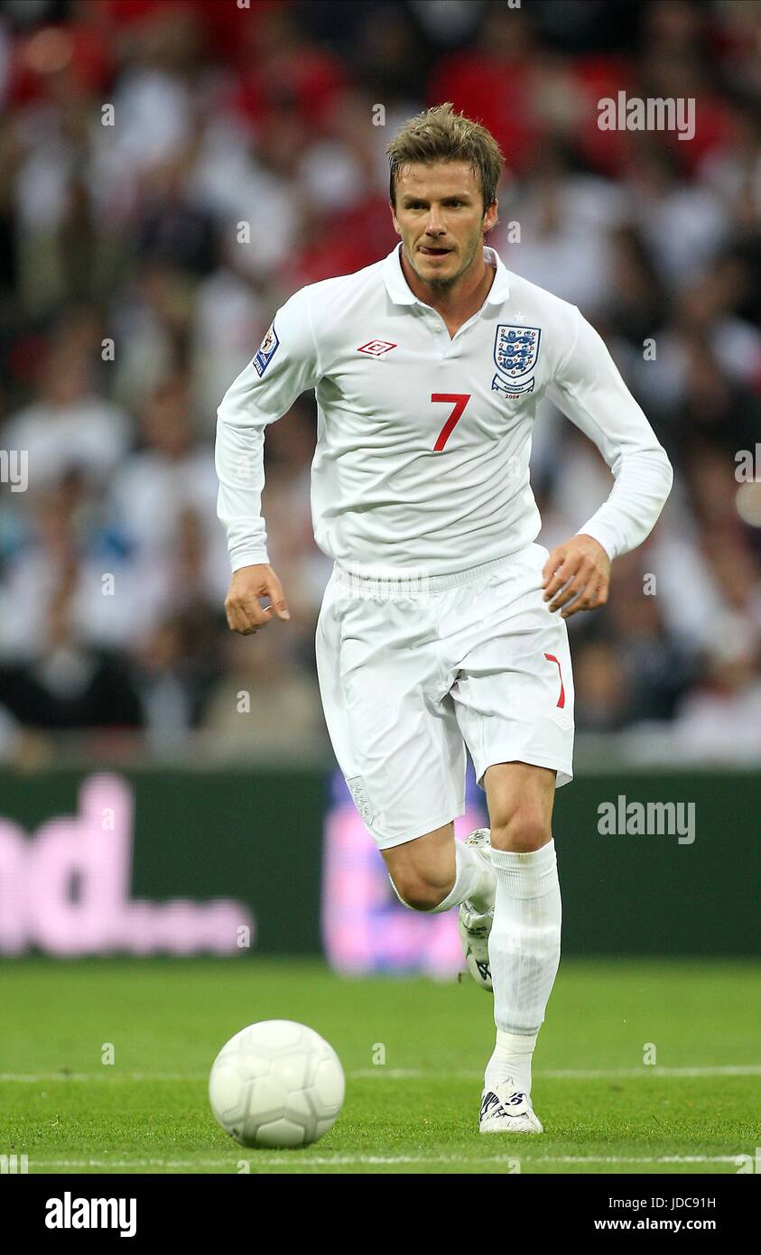 DAVID BECKHAM ENGLAND & AC MILAN WEMBLEY STADIUM LONDON ENGLAND 10 June ...