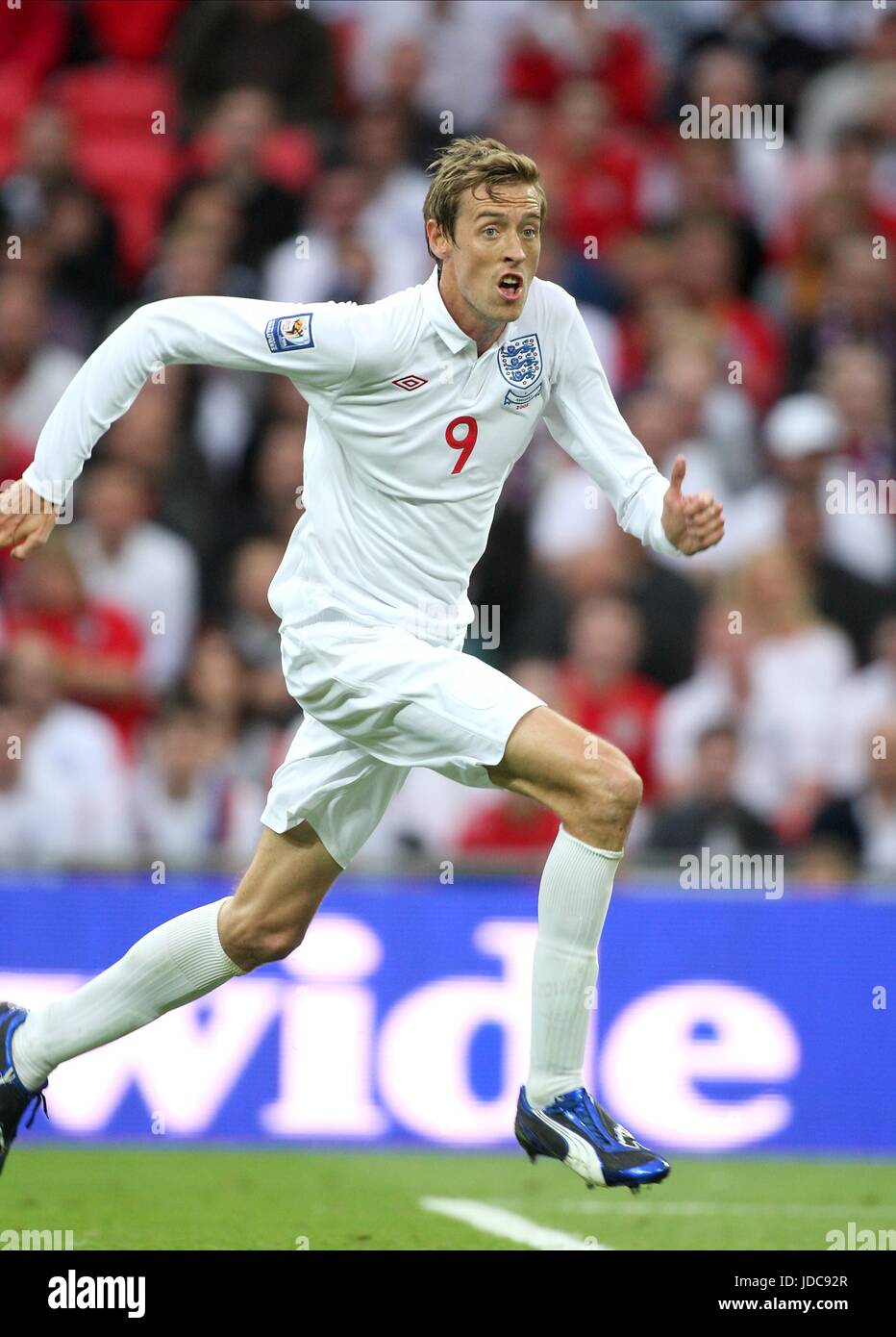PETER CROUCH ENGLAND & PORTSMOUTH FC WEMBLEY STADIUM LONDON ENGLAND 10 ...