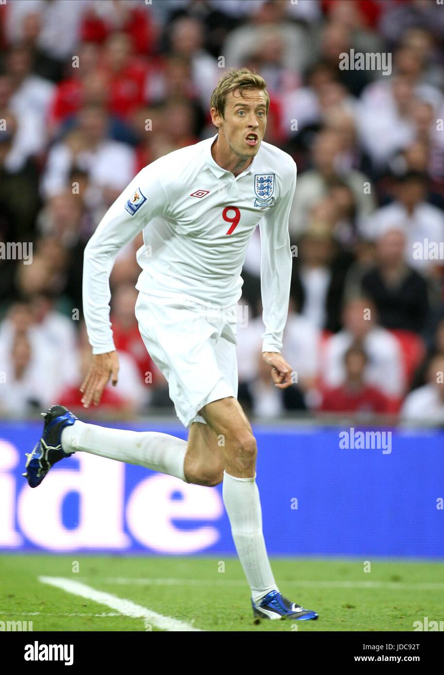 PETER CROUCH ENGLAND & PORTSMOUTH FC WEMBLEY STADIUM LONDON ENGLAND 10 ...