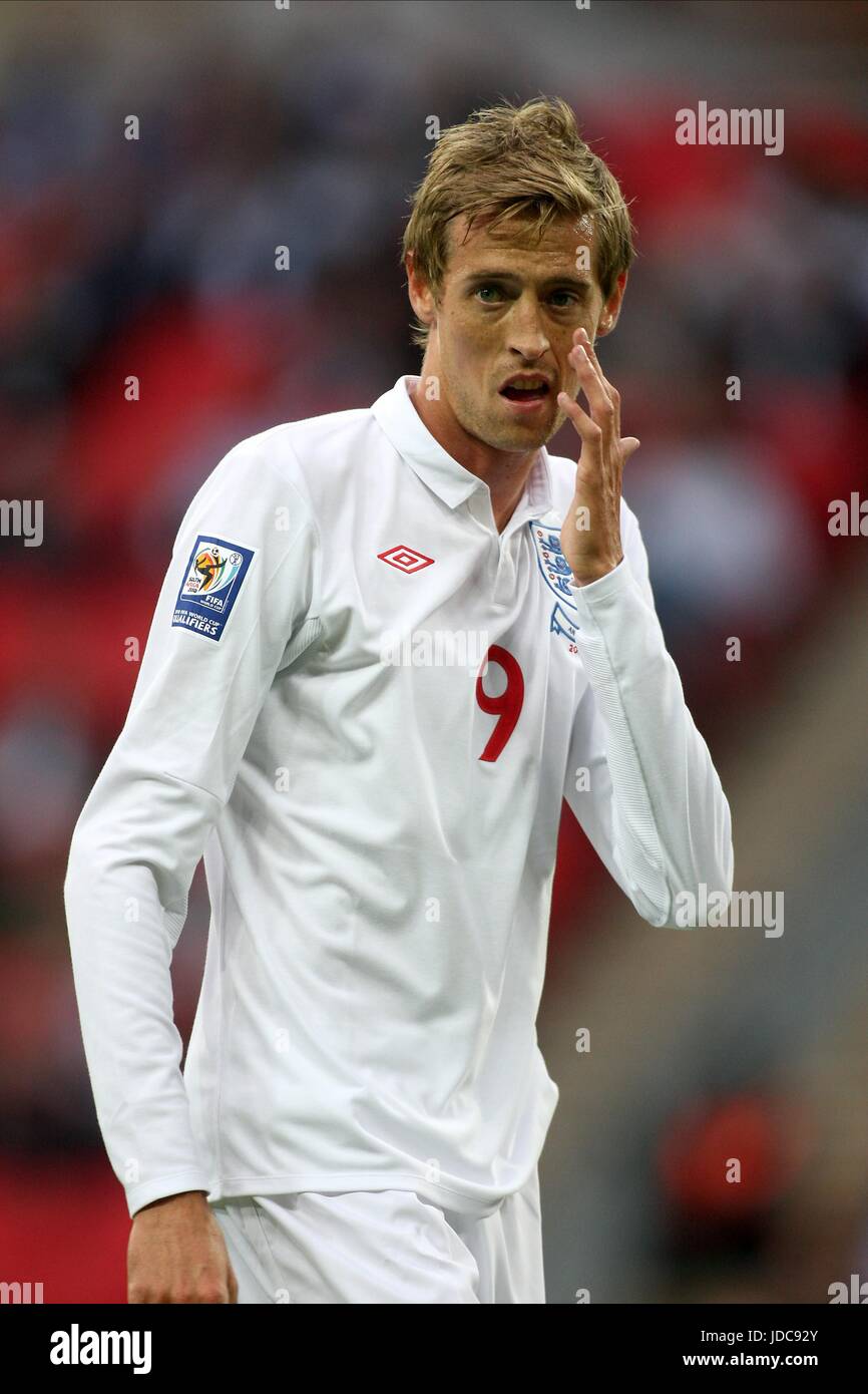 PETER CROUCH ENGLAND & PORTSMOUTH FC WEMBLEY STADIUM LONDON ENGLAND 10 ...