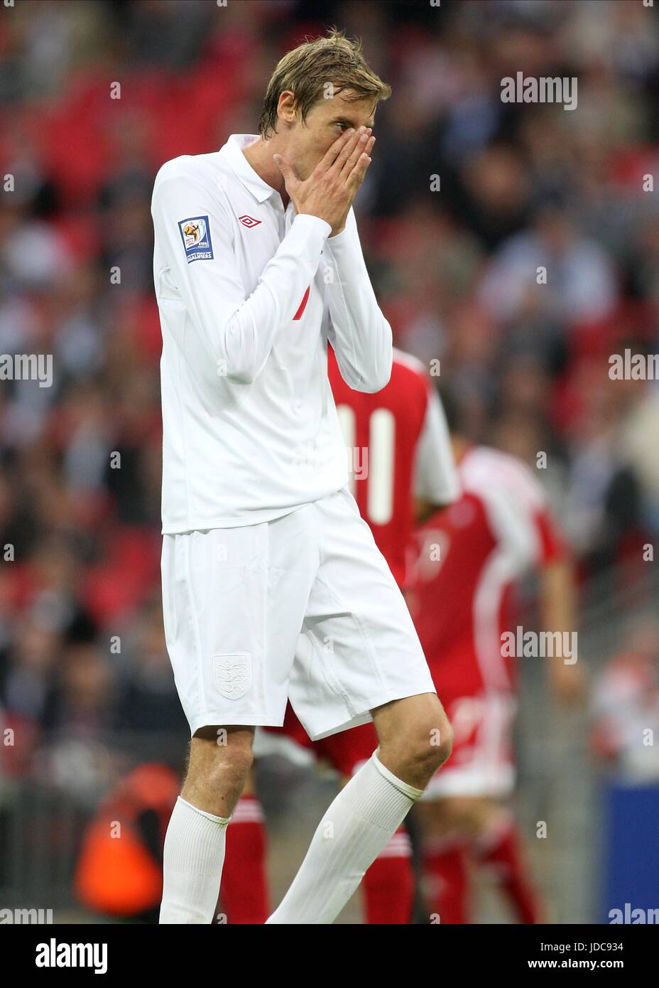PETER CROUCH ENGLAND & PORTSMOUTH FC WEMBLEY STADIUM LONDON ENGLAND 10 ...