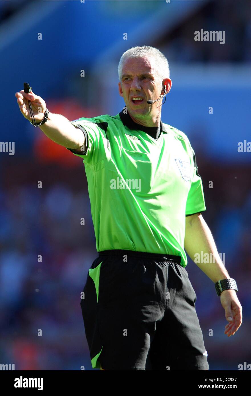 Referee Chris Foy High Resolution Stock Photography and Images - Alamy