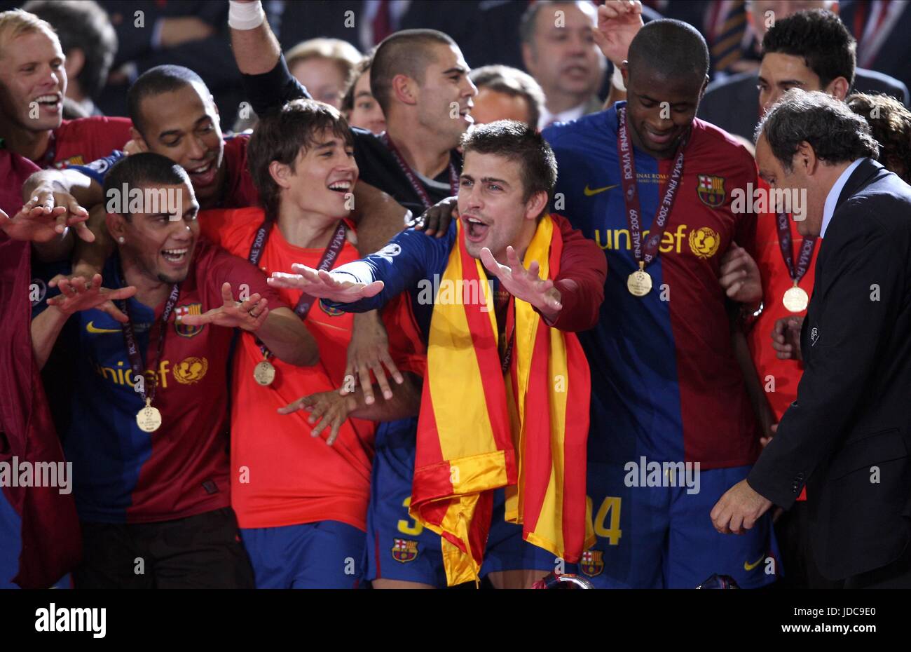 Pique manchester united hi-res stock photography and images - Alamy