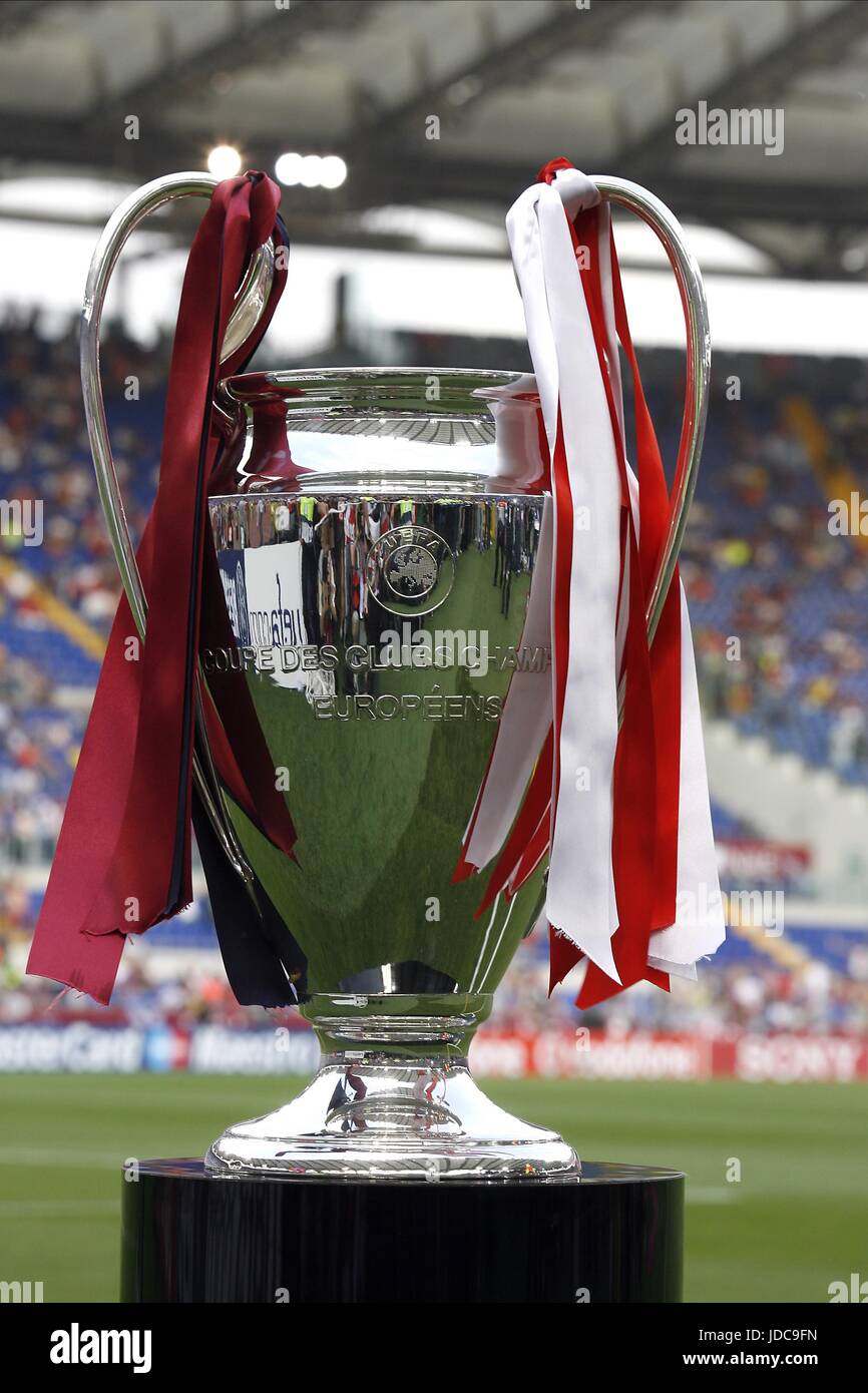 Uefa Champions League Trophy 2009 2008–09 UEFA Champions League 2009