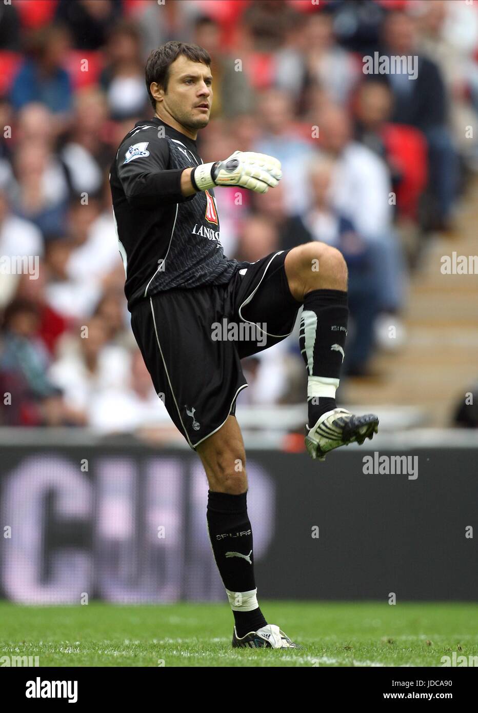 CARLO CUDICINI TOTTENHAM HOTSPUR FC WEMBLEY LONDON ENGLAND 26 July 2009 ...