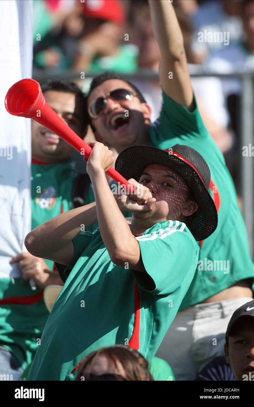 MEXICO FAN MEXICO FOOTBALL FAN OAKLAND CA USA 05 July 2009 Stock Photo ...