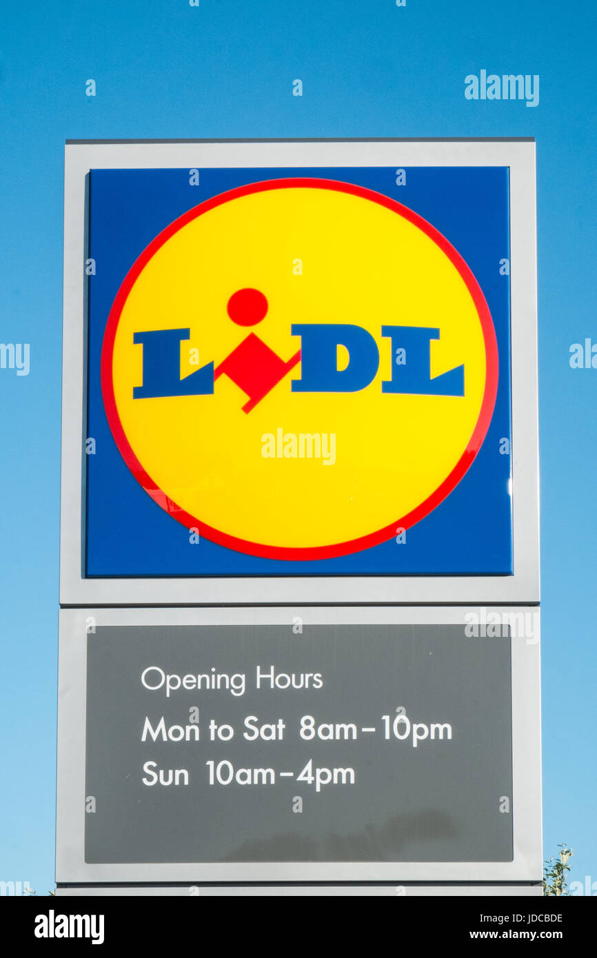 Lidl,sign,signage,at,their,store,in,Llanelli, Carmarthenshire,West ...