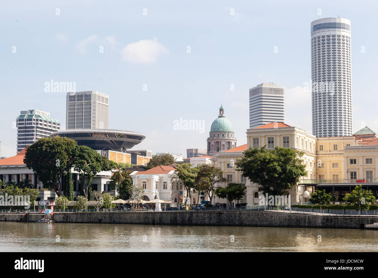 Historic and modern buildings on the riverside, Boat Quay, Singapore ...