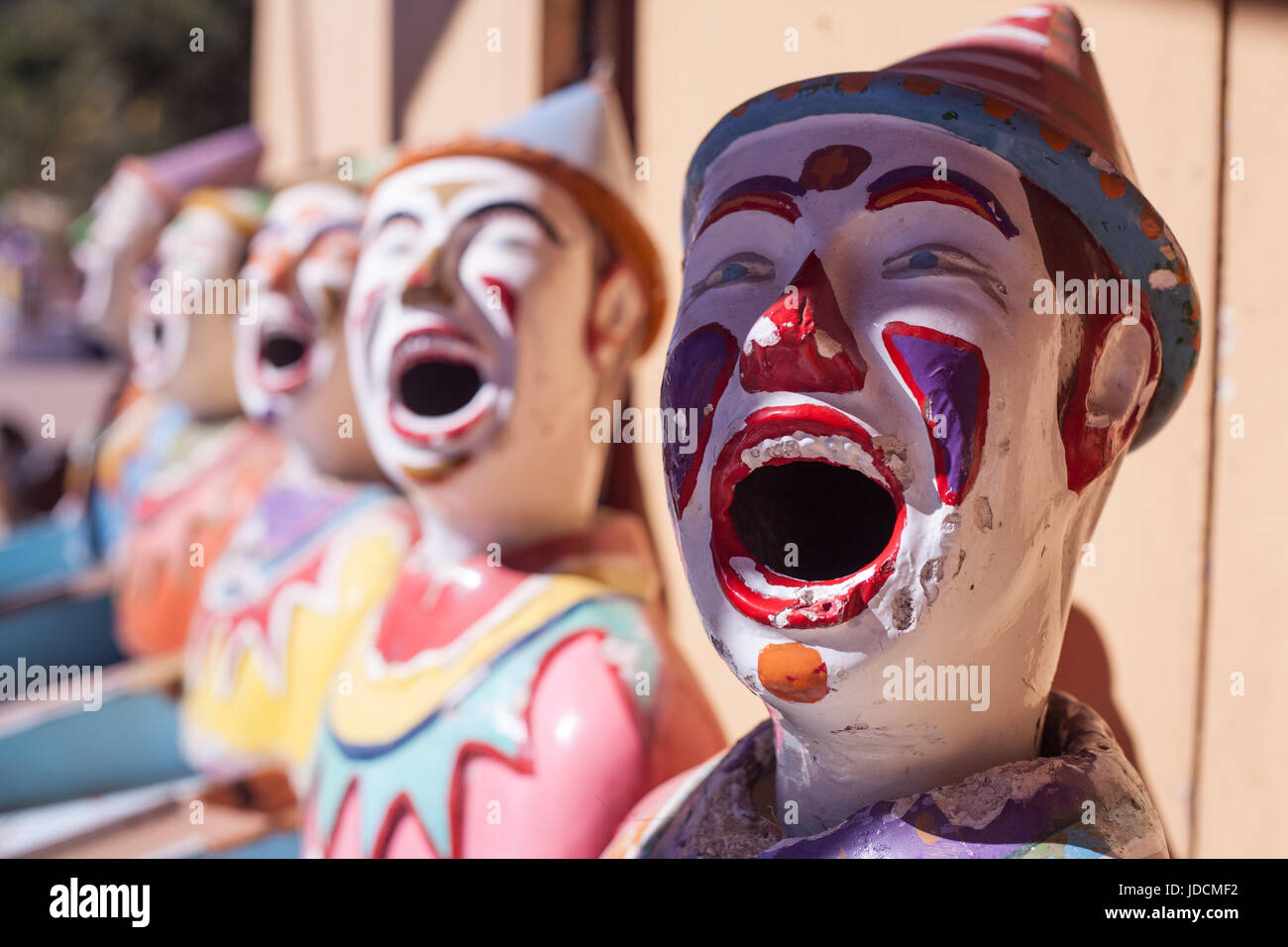 Mouth open figures hi-res stock photography and images - Alamy