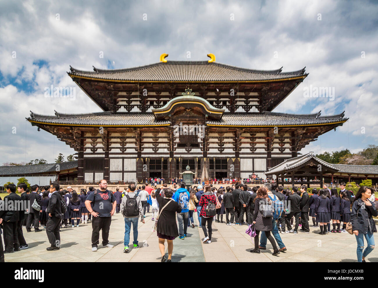 Nara Park and the Tōdai-ji Temple, Nara Prefecture, Honshu Island ...