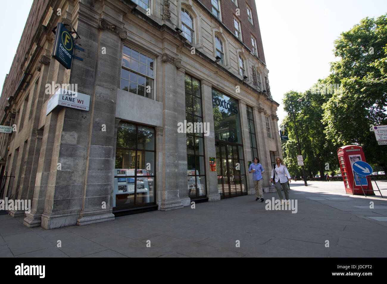 London foxtons hi-res stock photography and images - Alamy