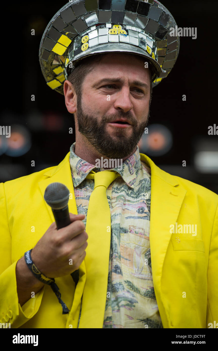 Colonel mustard hi-res stock photography and images - Alamy