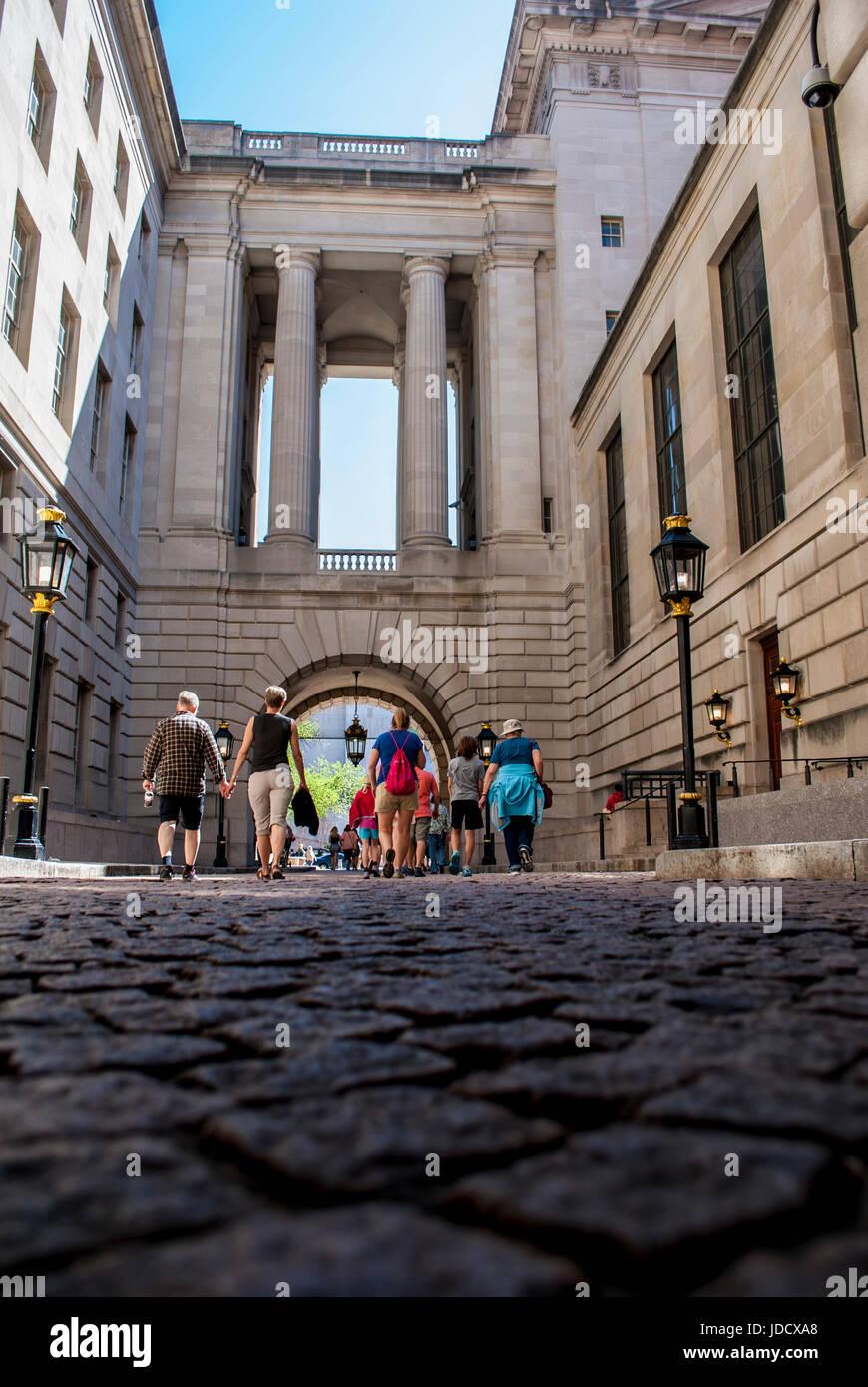 Cobblestone architecture hi-res stock photography and images - Alamy