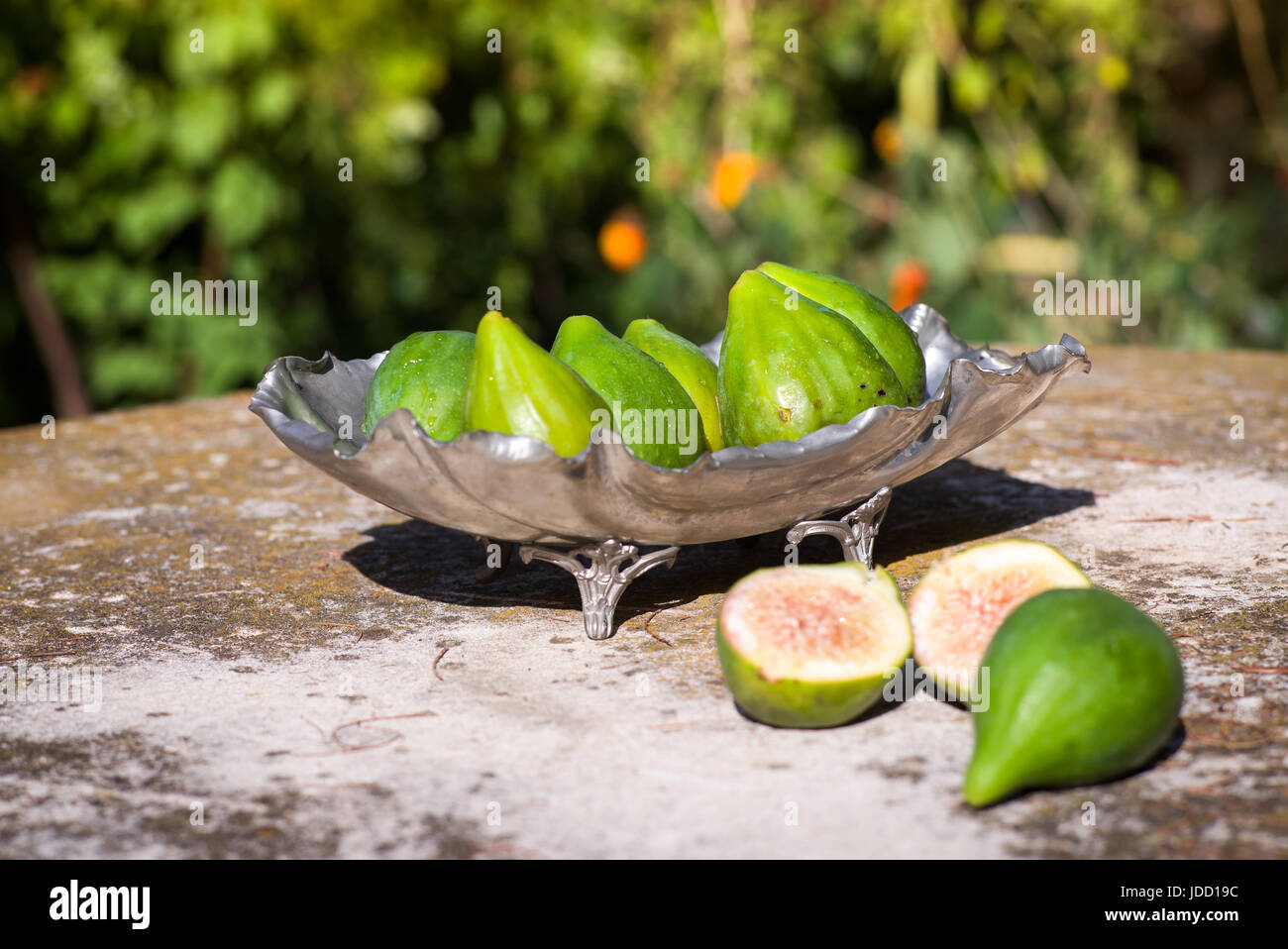 Delicious fresh raw figs fruits from the farm Stock Photo - Alamy