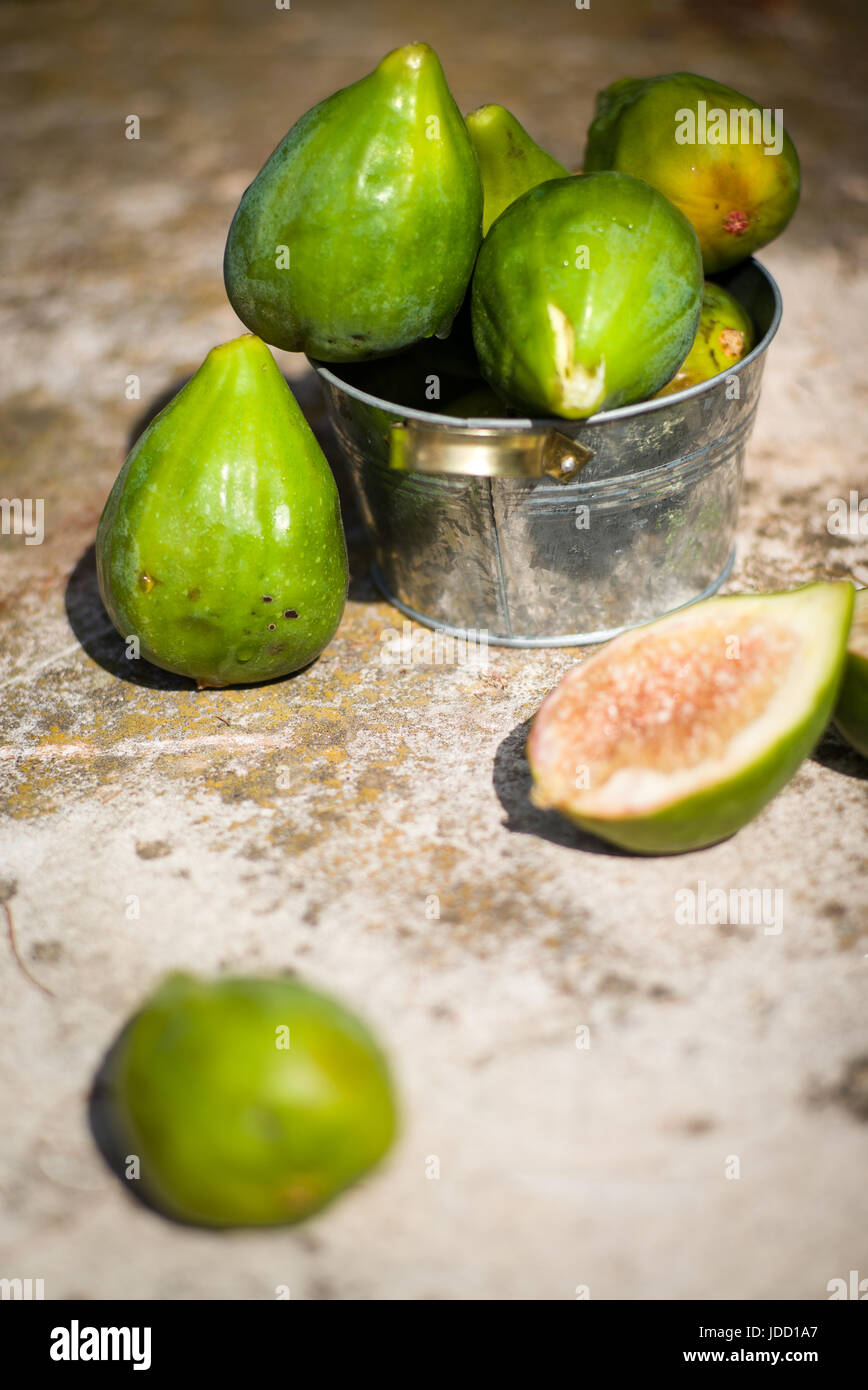 Delicious fresh raw figs fruits from the farm Stock Photo - Alamy