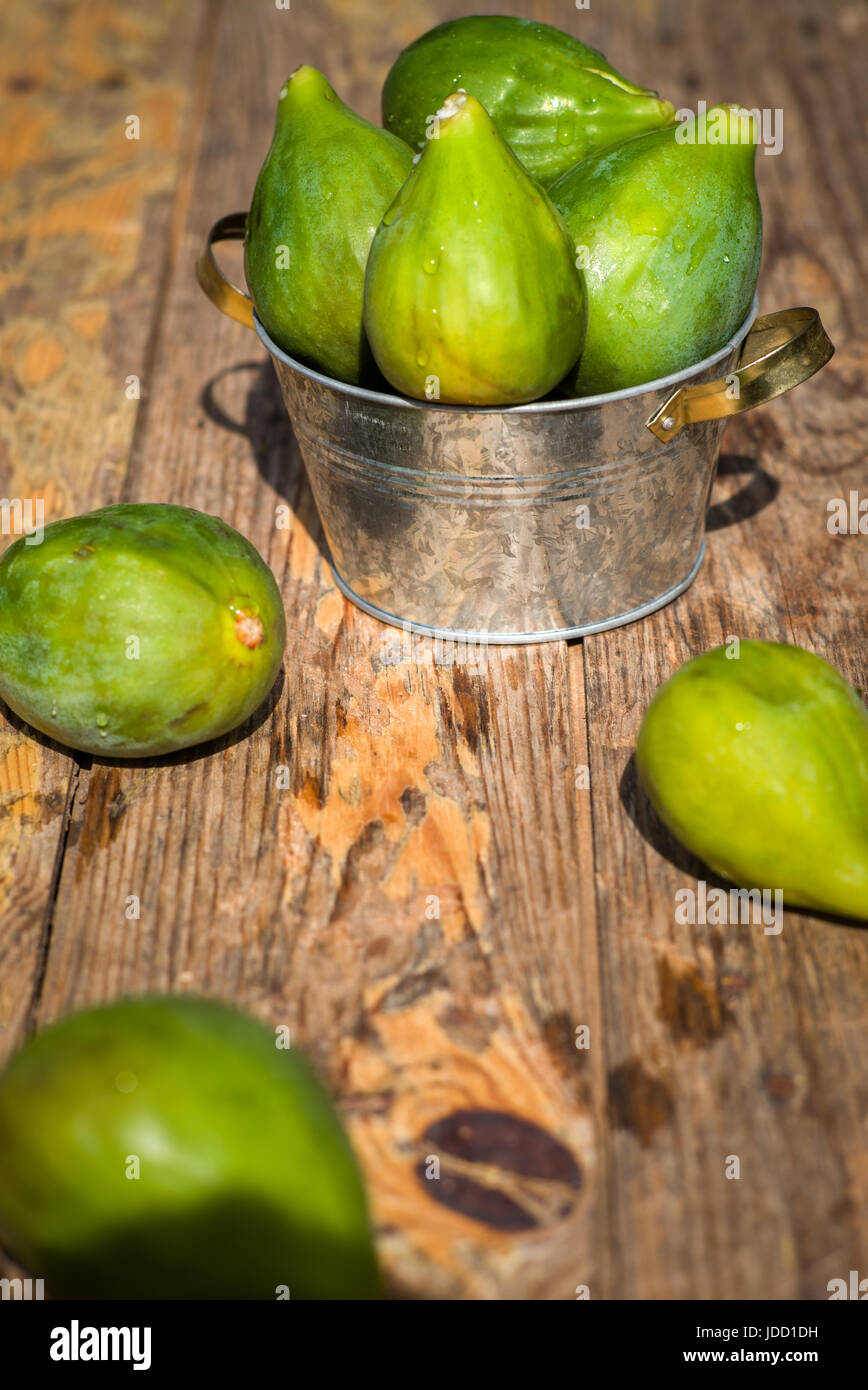Delicious fresh raw figs fruits from the farm Stock Photo - Alamy