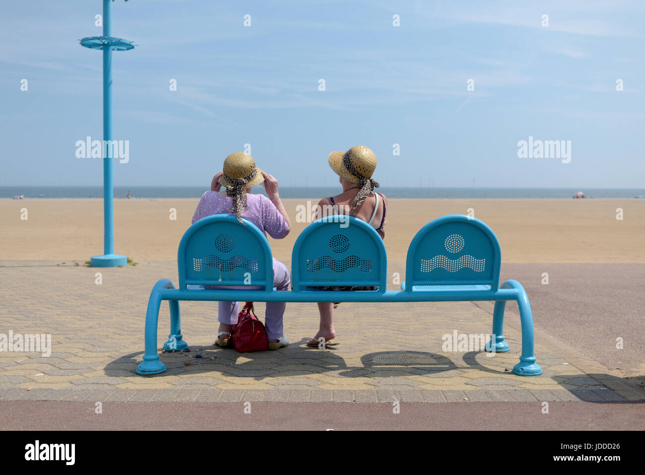 Skegness, Lincolnshire, UK. 19th June 2017. Hot weather continues ...